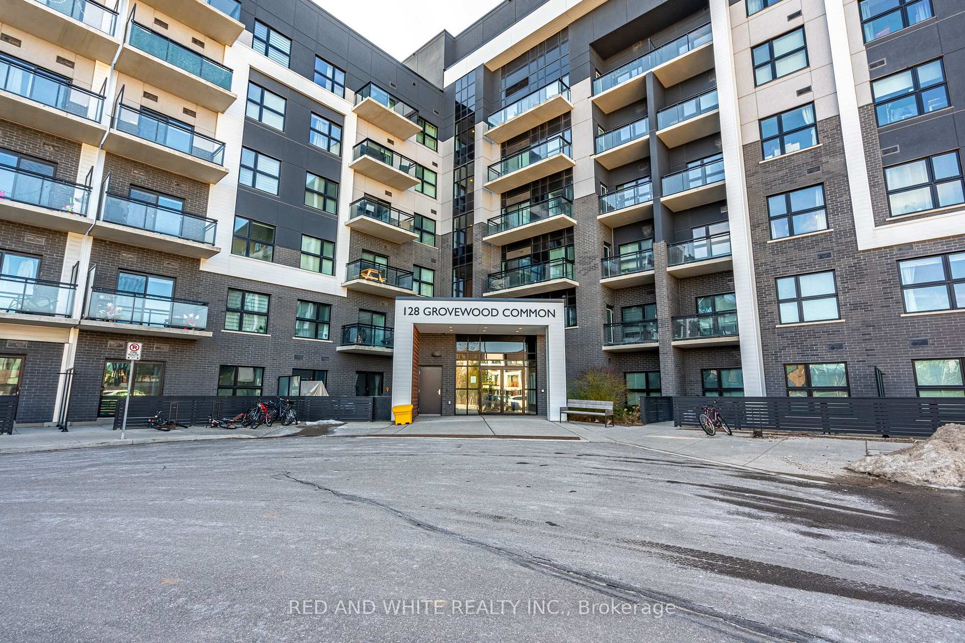 113 - 128 Grovewood Common Street, Oakville, ON L6H 0X3
