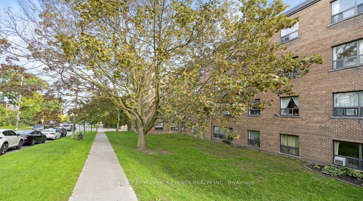 13 - 183 Berry Road, Toronto, ON M8Y 1W9