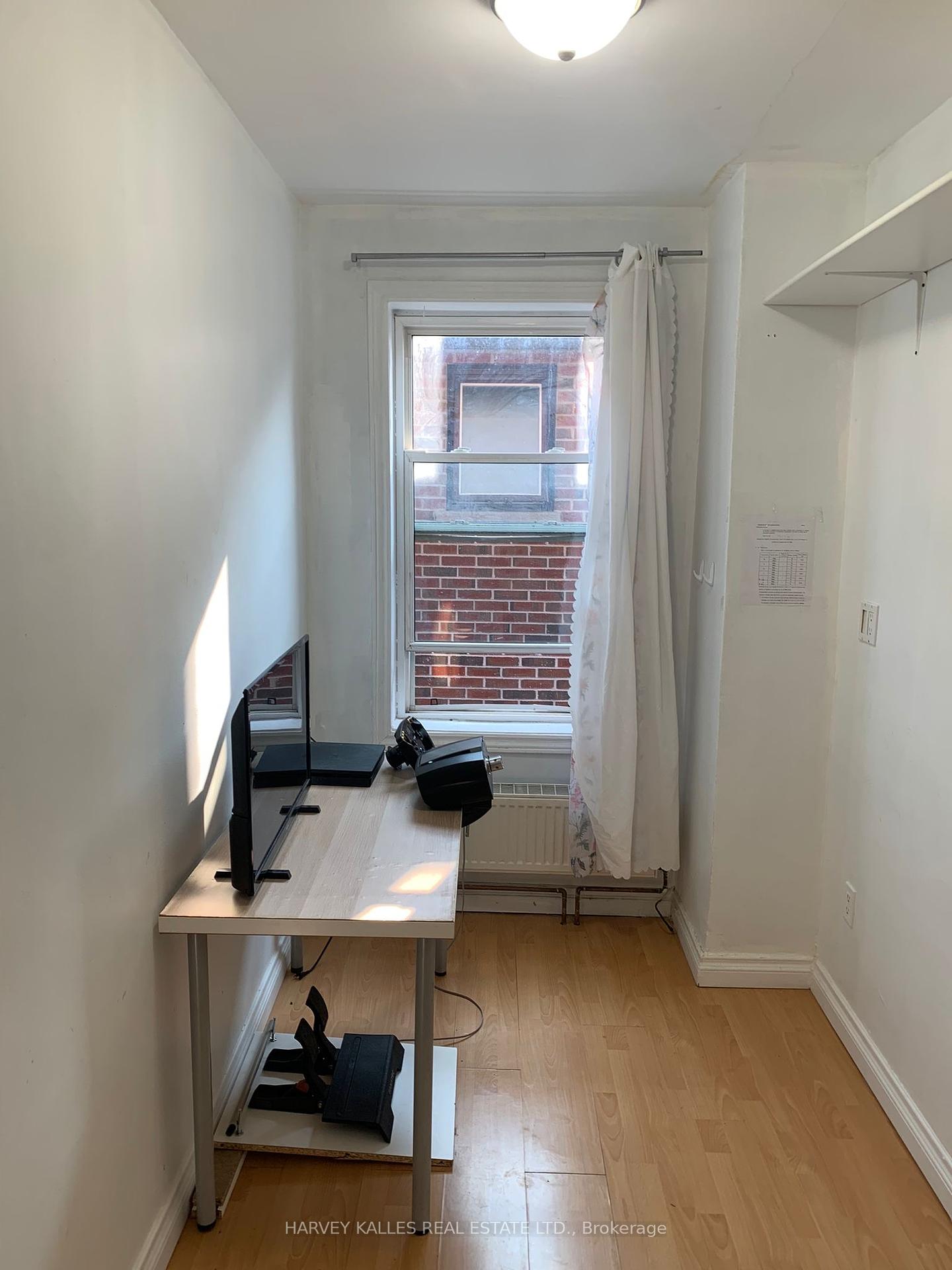 Main - 13 Lanark Avenue, Toronto, ON M6C 2B2