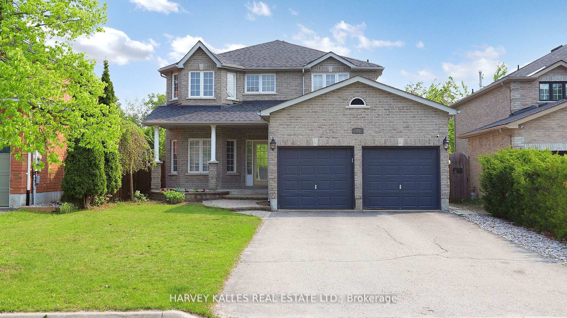 13 Oakside Court, Barrie, ON L4N 5V5