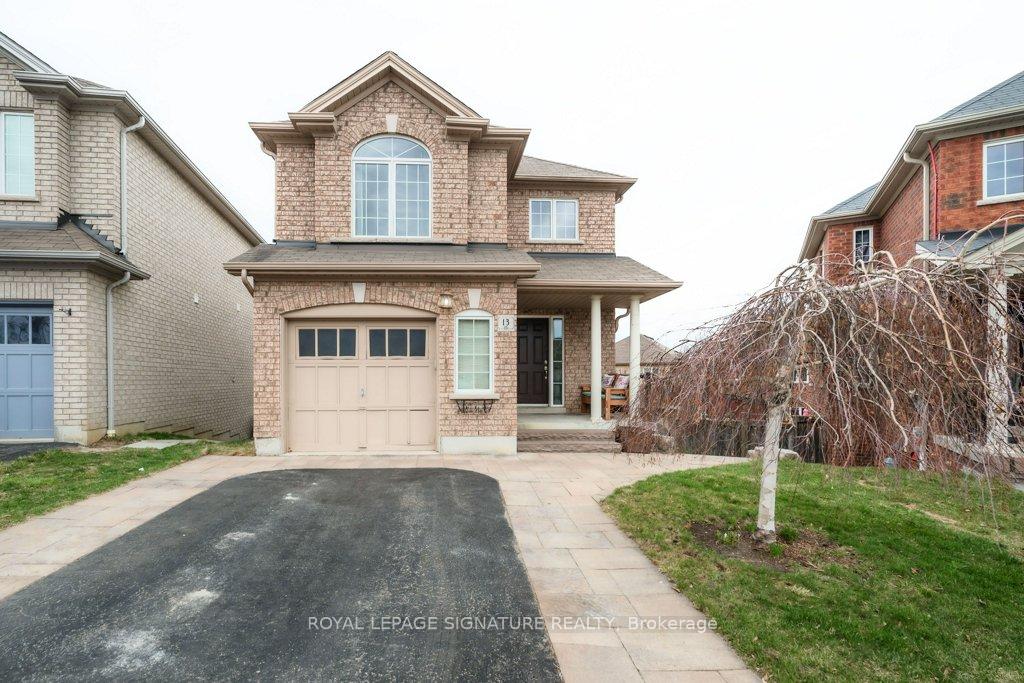 13 Shapland Crescent, Ajax, ON L1Z 0K2