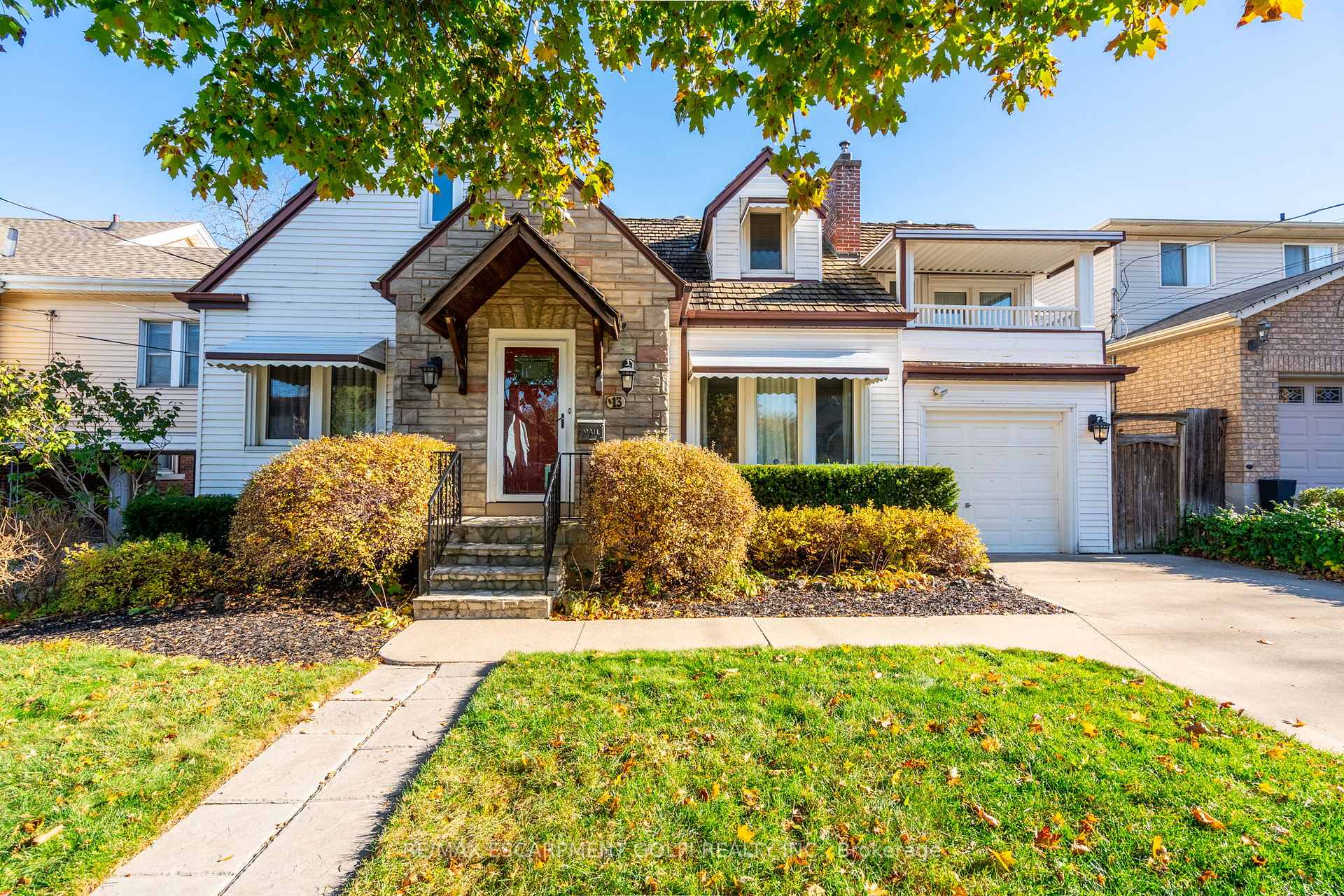 13 Wardrope Avenue, Hamilton, ON L8G 1R9