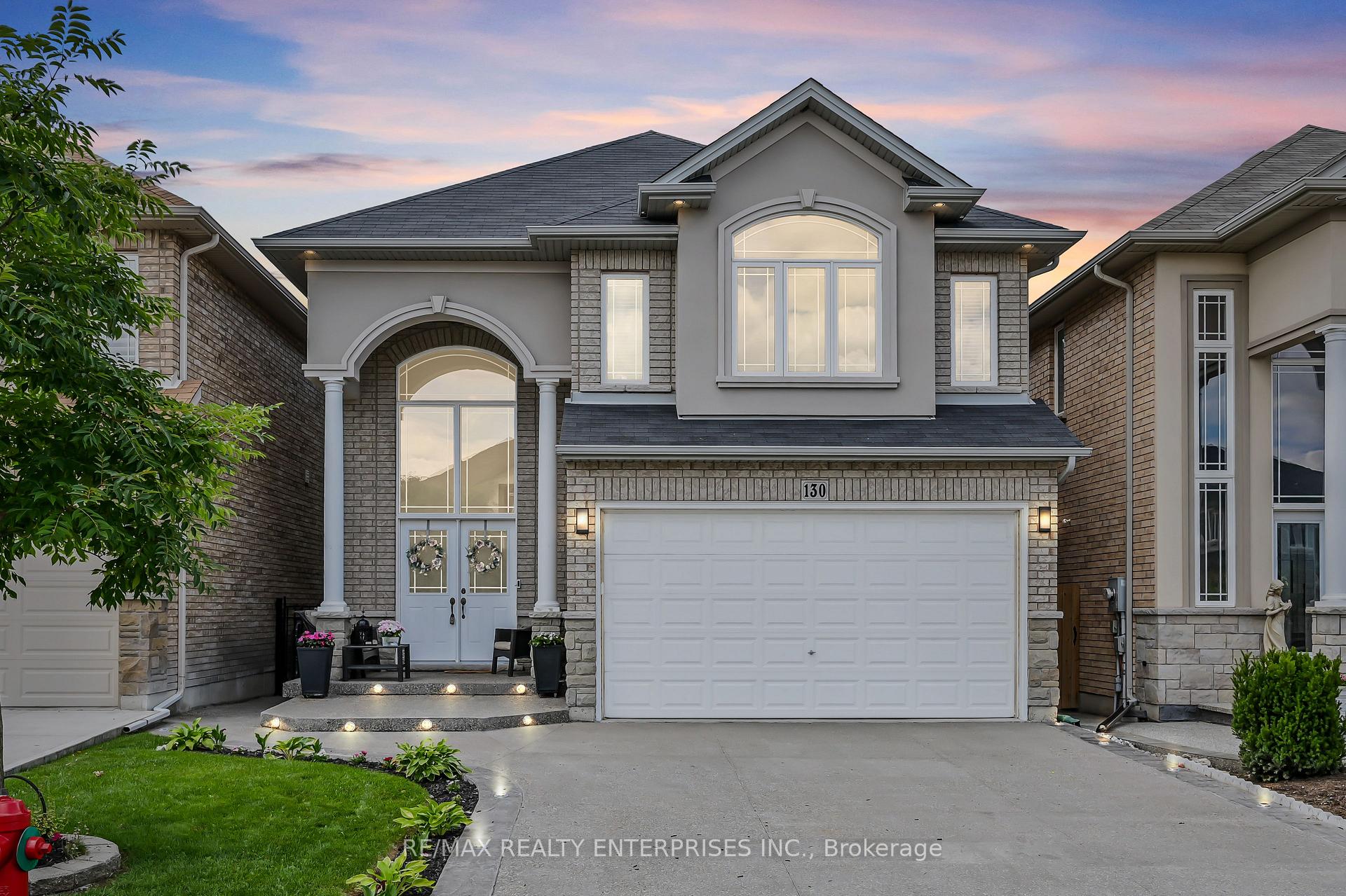 130 Chartwell Circle, Hamilton, ON L9A 0C4