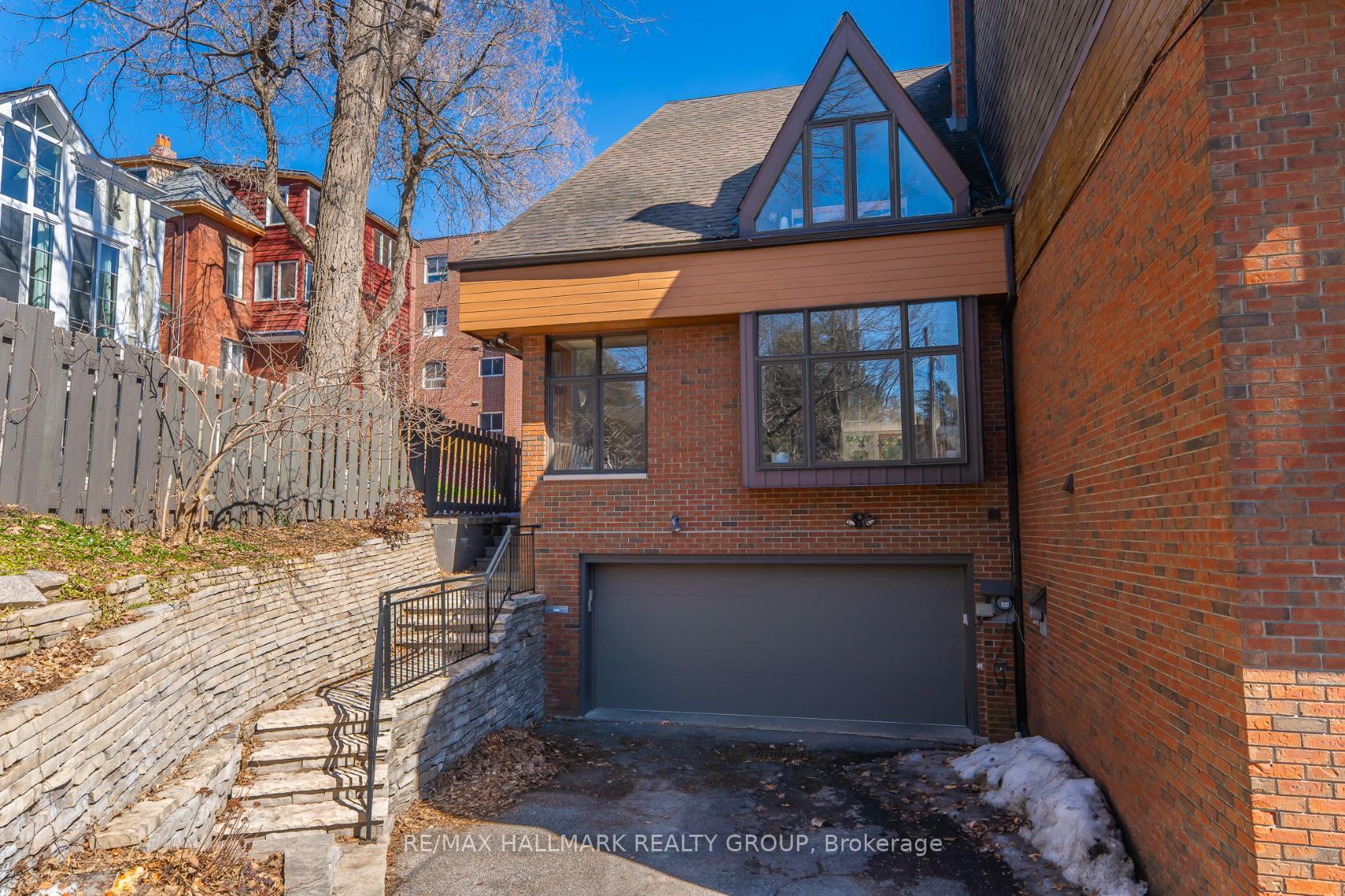 130 Noel Street, New Edinburgh - Lindenlea, ON K1M 2A5