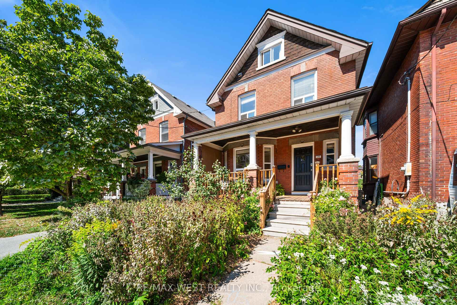 130 St.Johns Road, Toronto, ON M6P 1T9