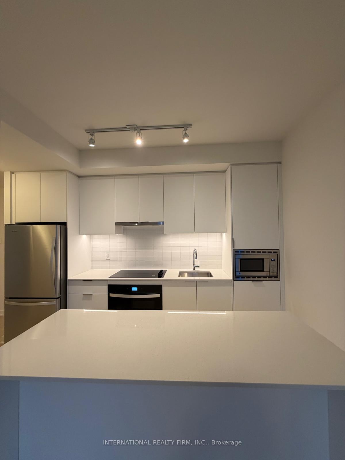 1303 - 3071 Trafalgar Road, Oakville, ON L6H 8C6