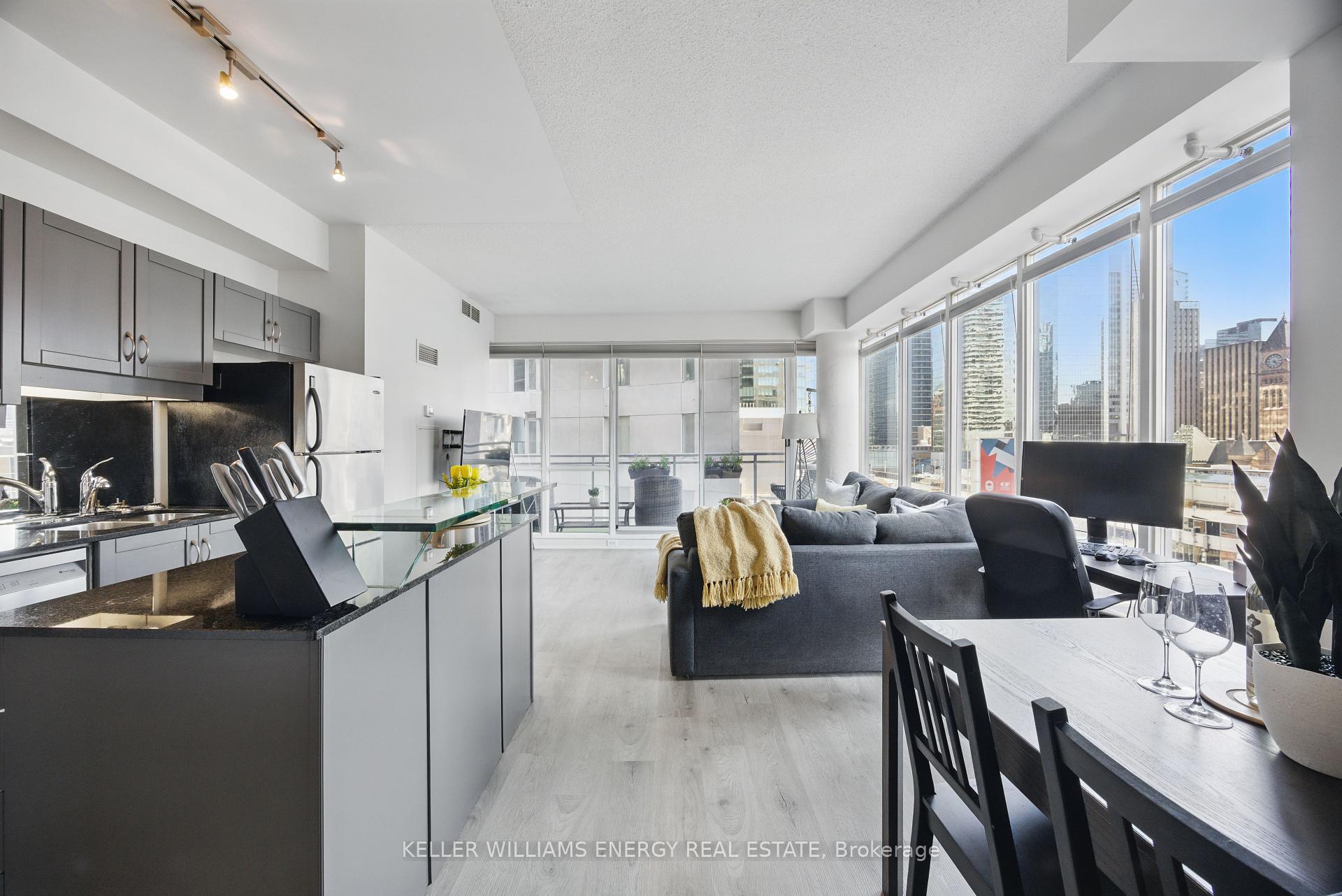 1307 - 220 Victoria Street, Toronto, ON M5B 2R6