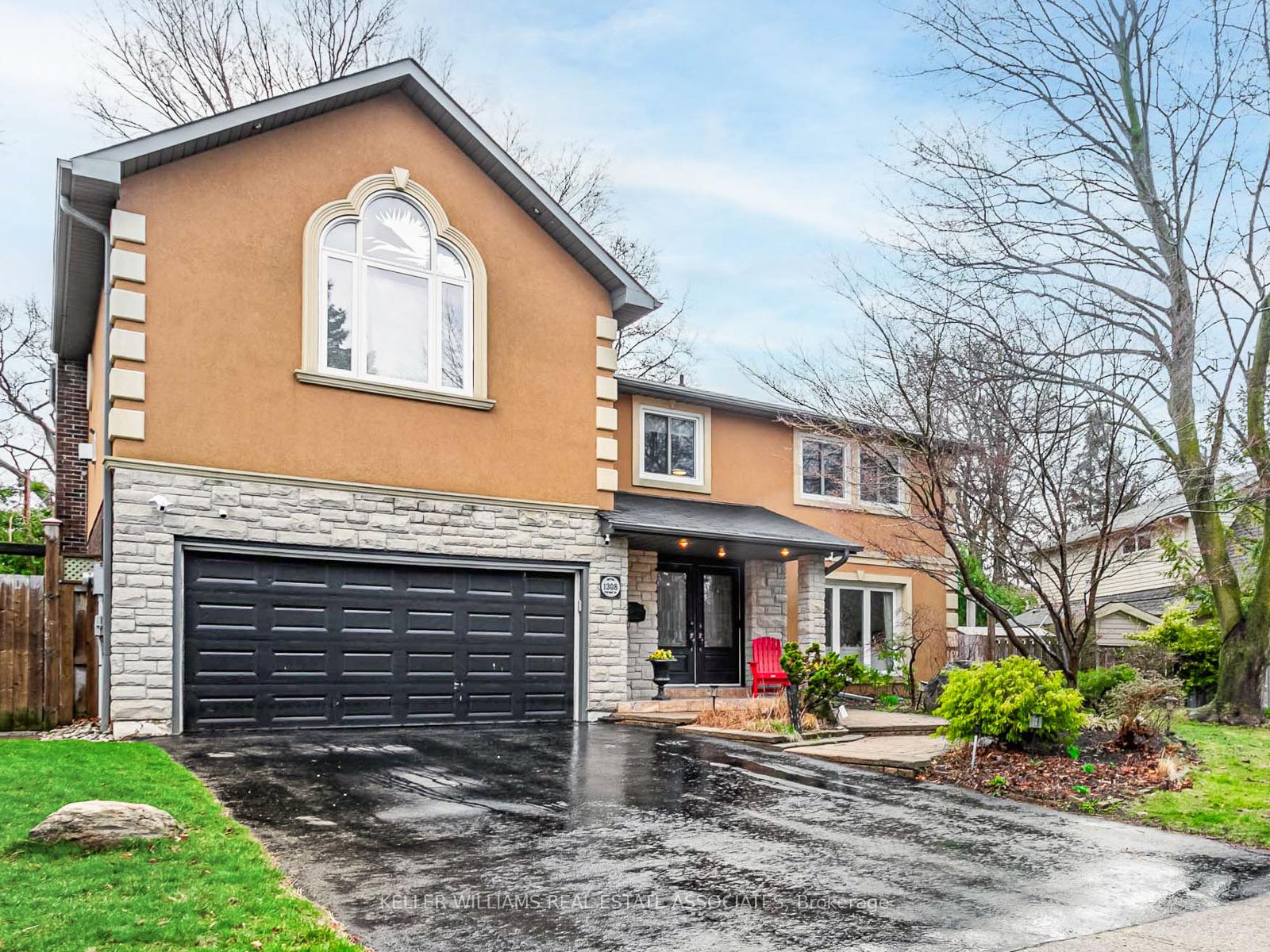 1308 Cermel Drive, Mississauga, ON L5H 3V4