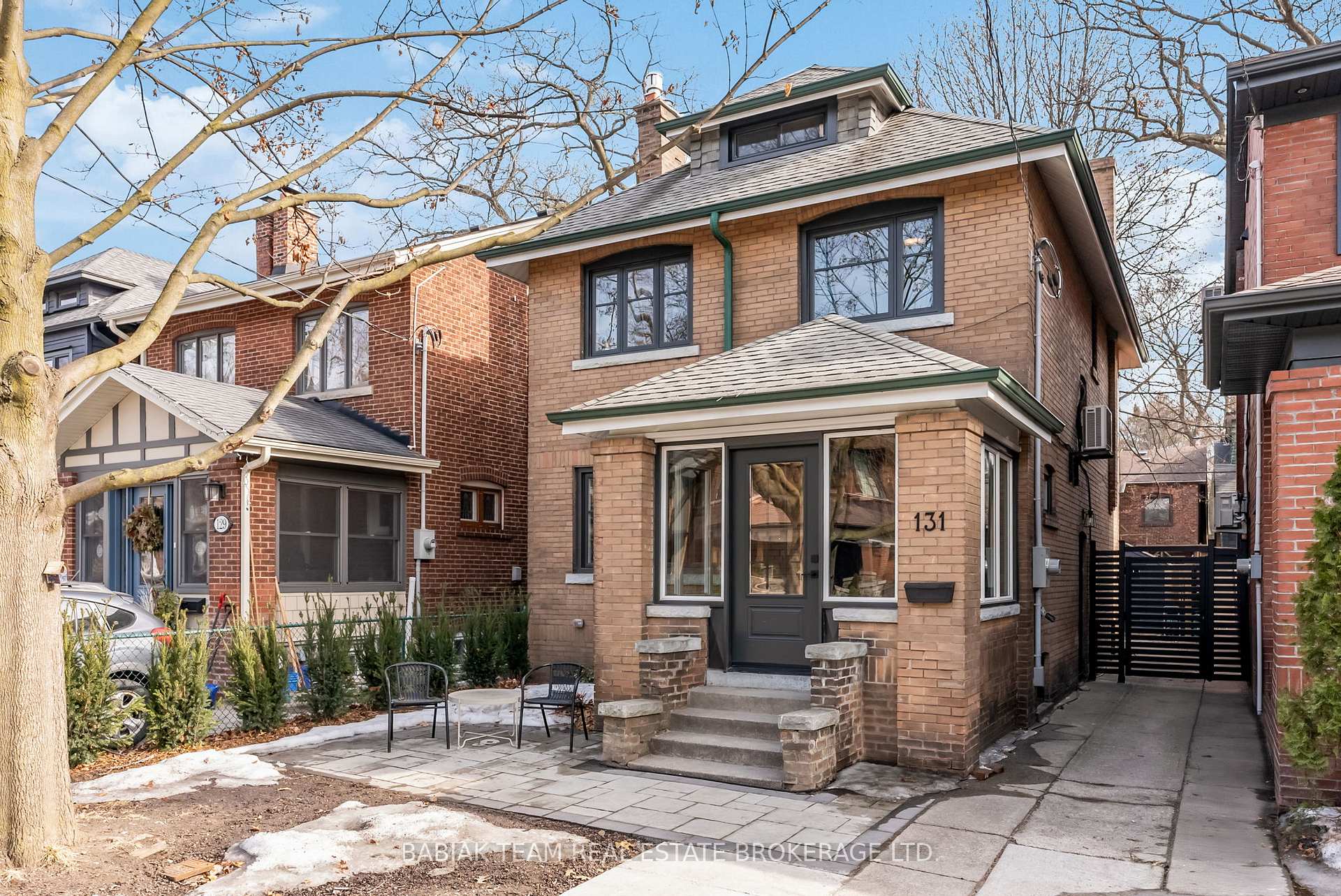 131 Colbeck Street, Toronto, ON M6S 1V6