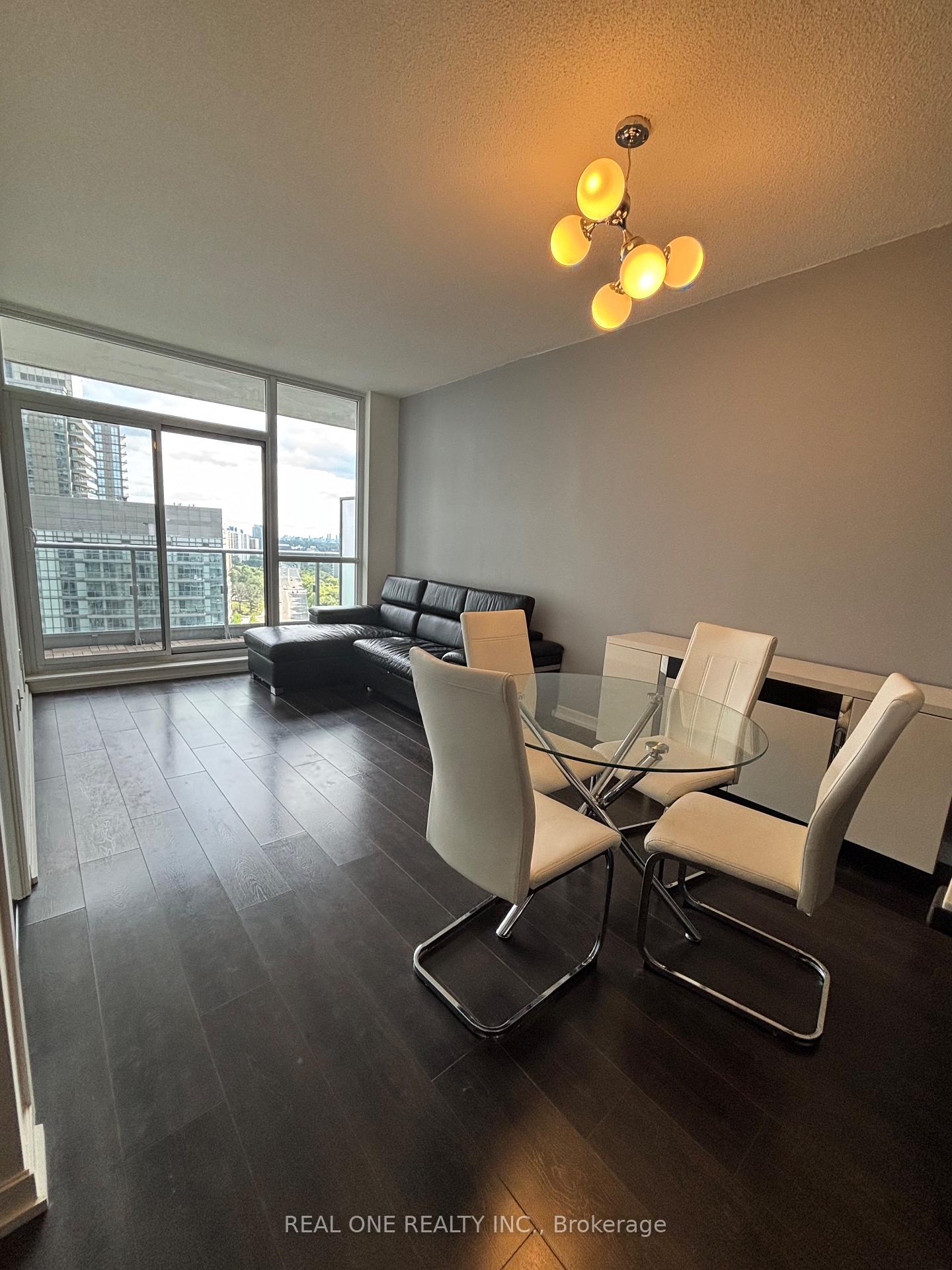 1310 - 66 Forest Manor Road, Toronto, ON M2J 0B7