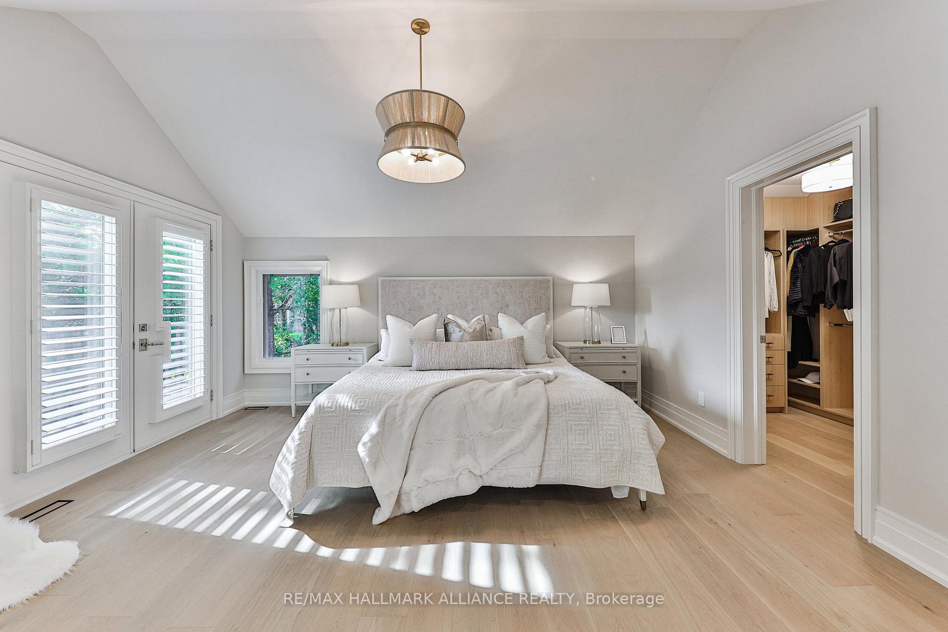 1310 Duncan Road, Oakville, ON L6J 2P8