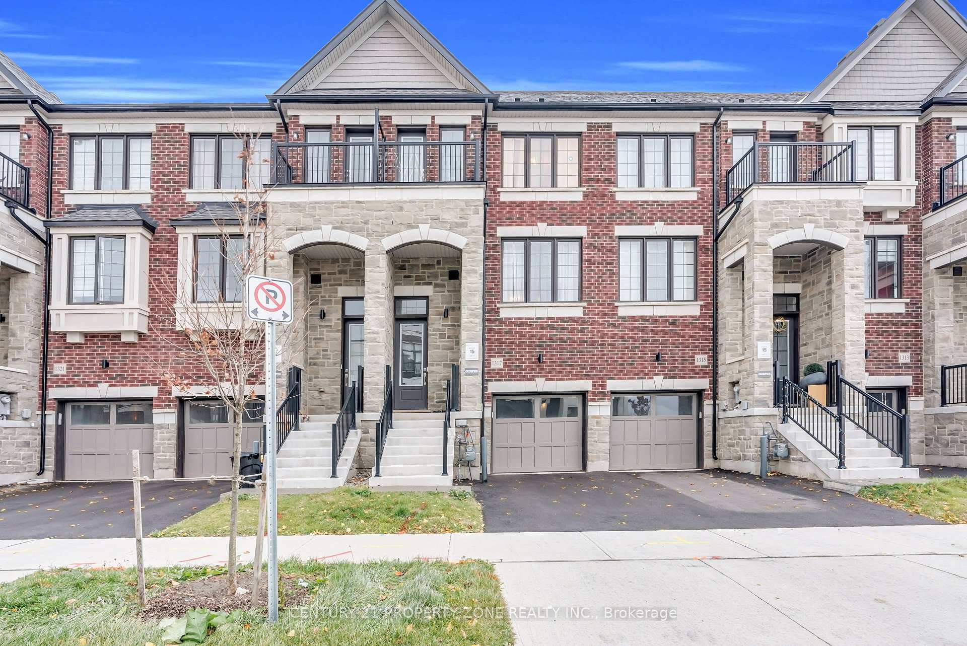 1317 Shevchenko Boulevard, Oakville, ON L6M 5P4