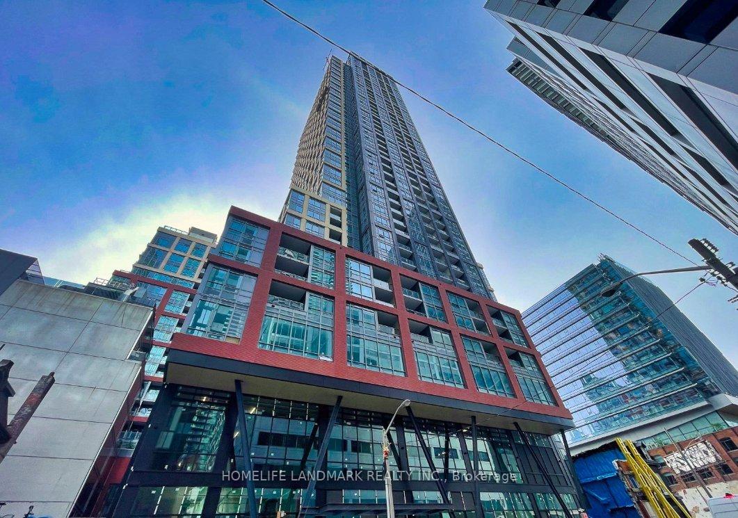 1318 - 108 Peter Street, Toronto, ON M5V 0W2