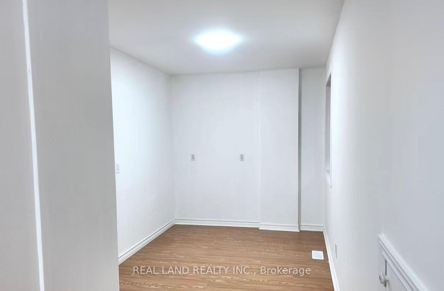 132 Edgecroft Road, Toronto, ON M8Z 2C3