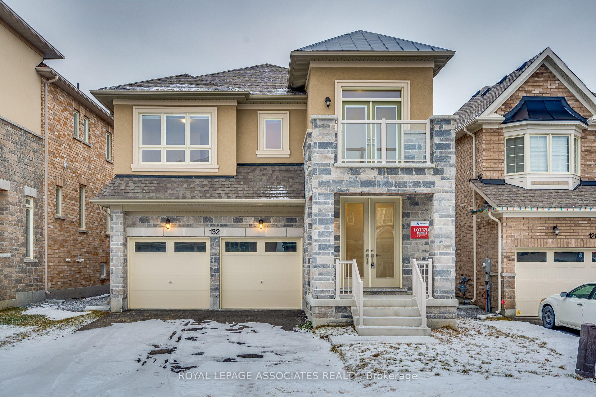 132 Frederick Pearson Street, East Gwillimbury, ON L9N 0R8