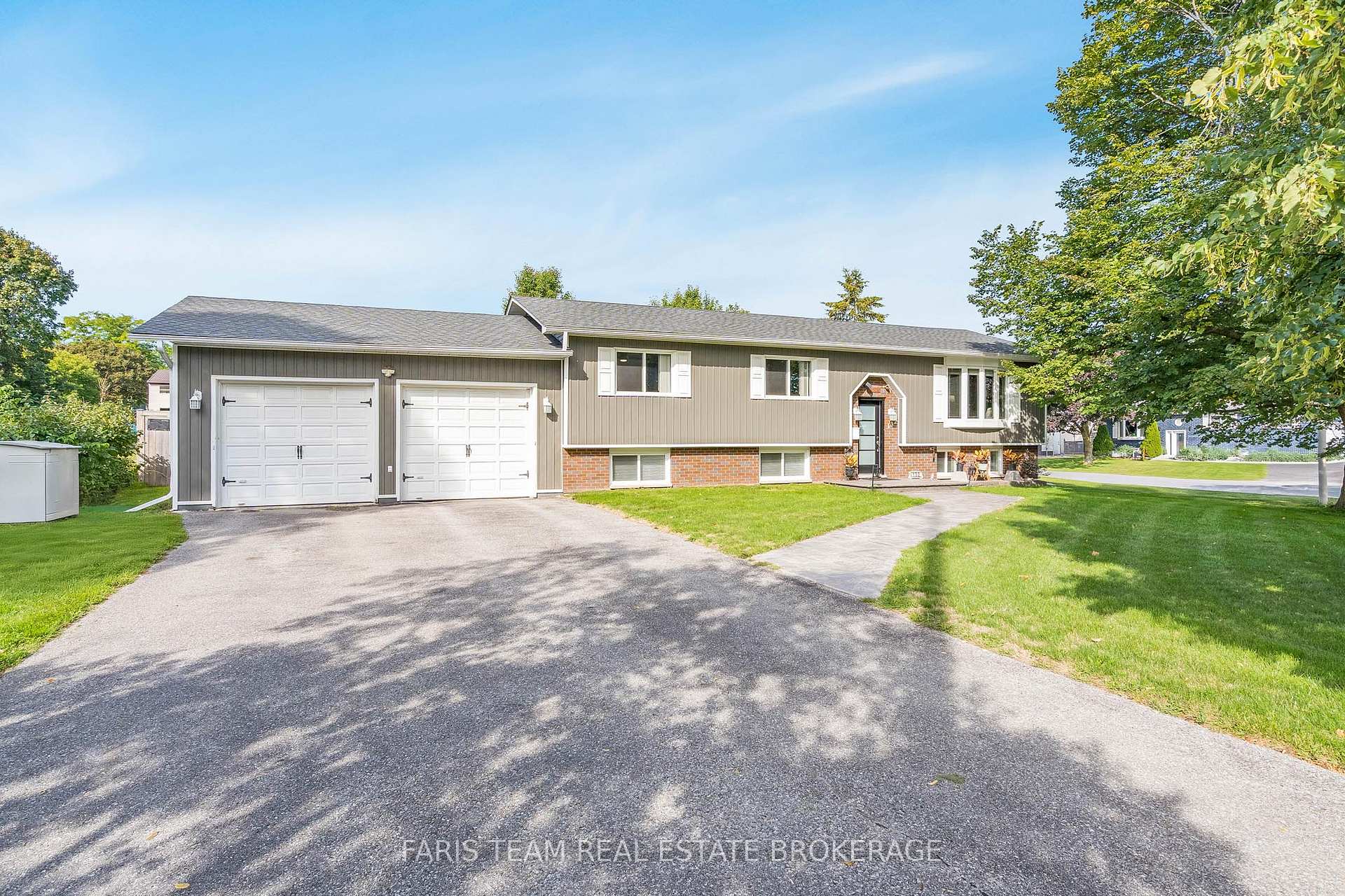 132 Patterson Road, Barrie, ON L4N 3W4