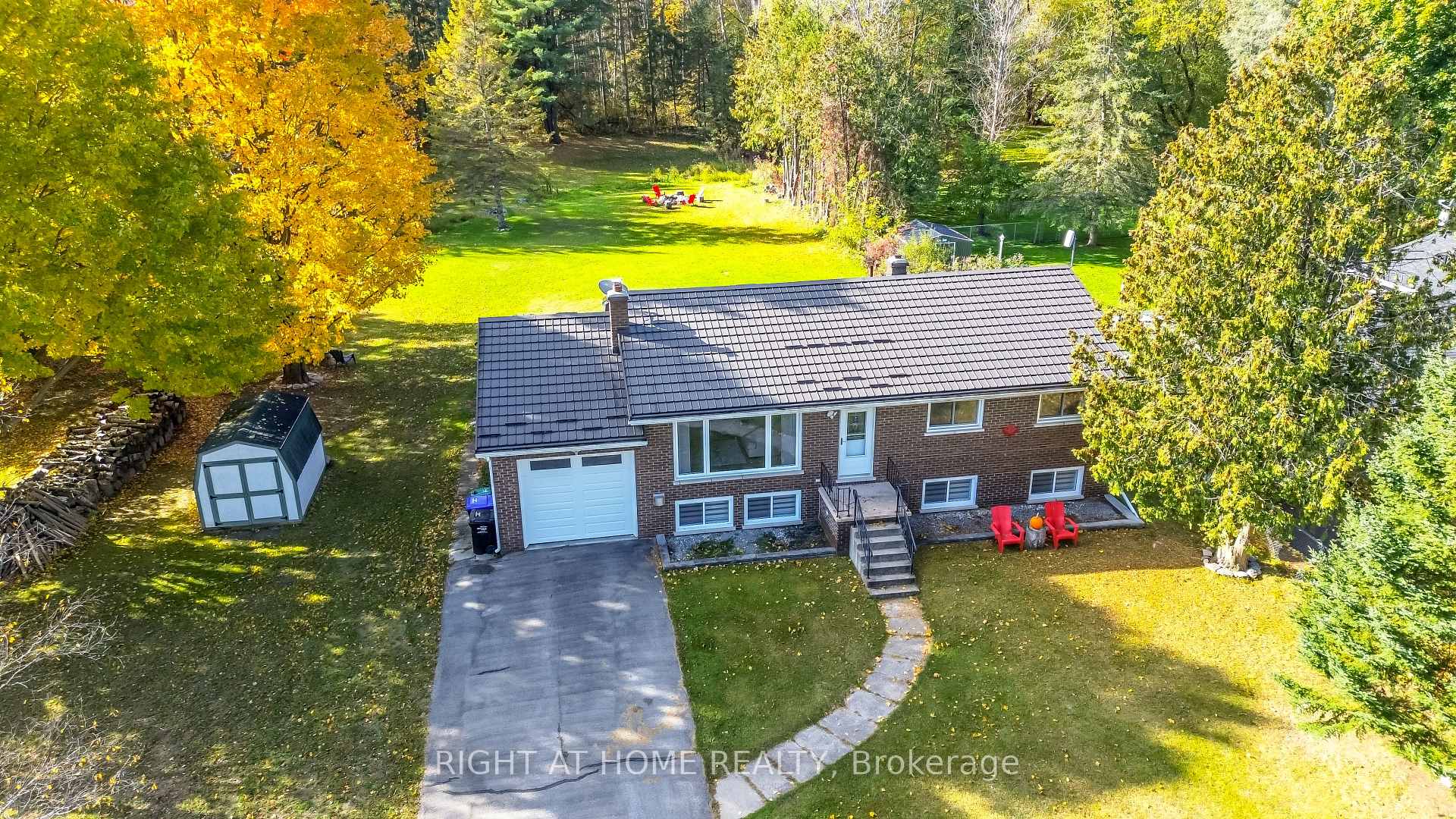 132 Switzer Street, Clearview, ON L0M 1N0