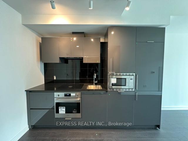 1323 - 121 St Patrick Street, Toronto, ON M5T 3C1