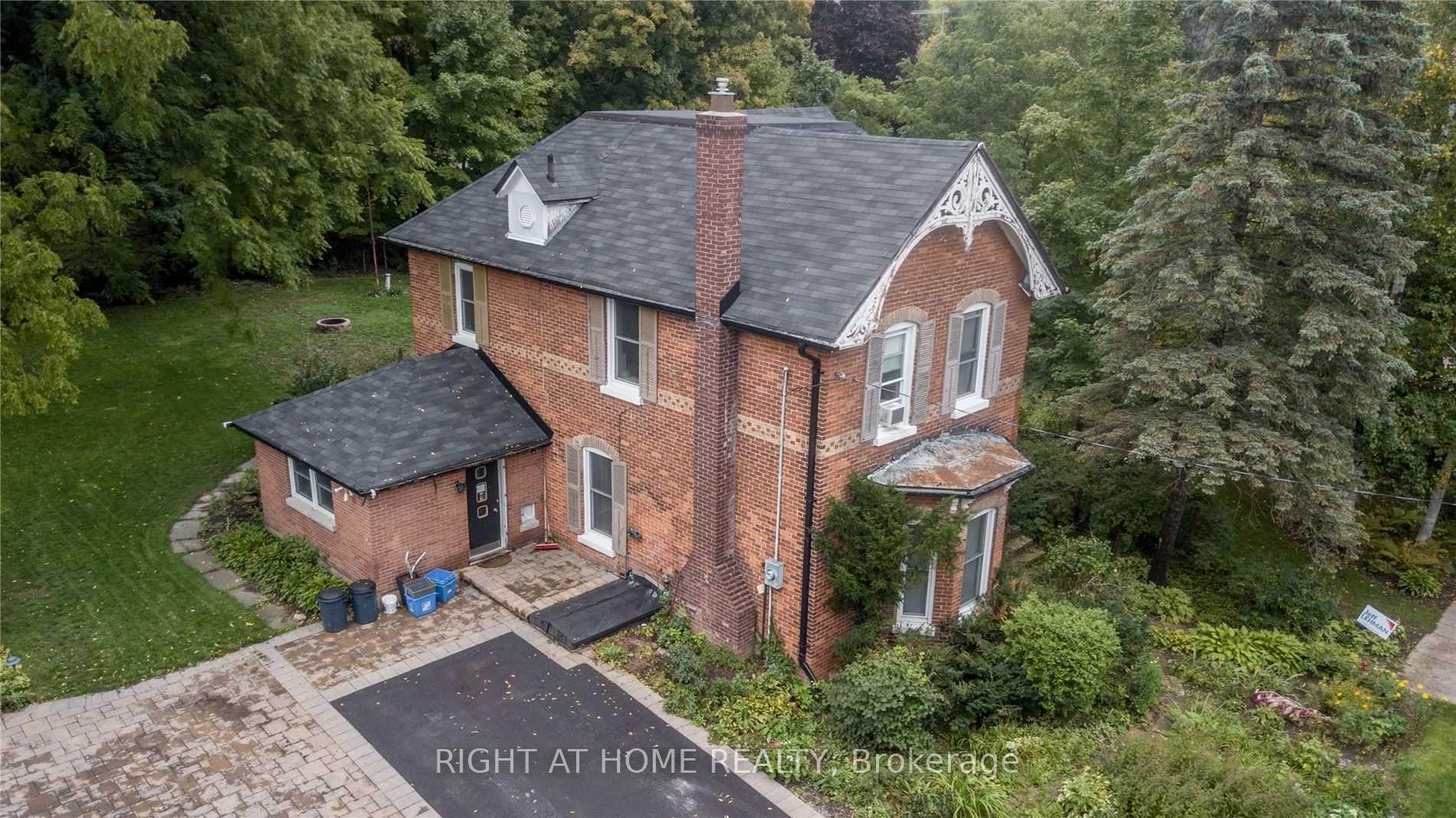 133-135 Mulcaster Street, Barrie, ON L4M 3M8