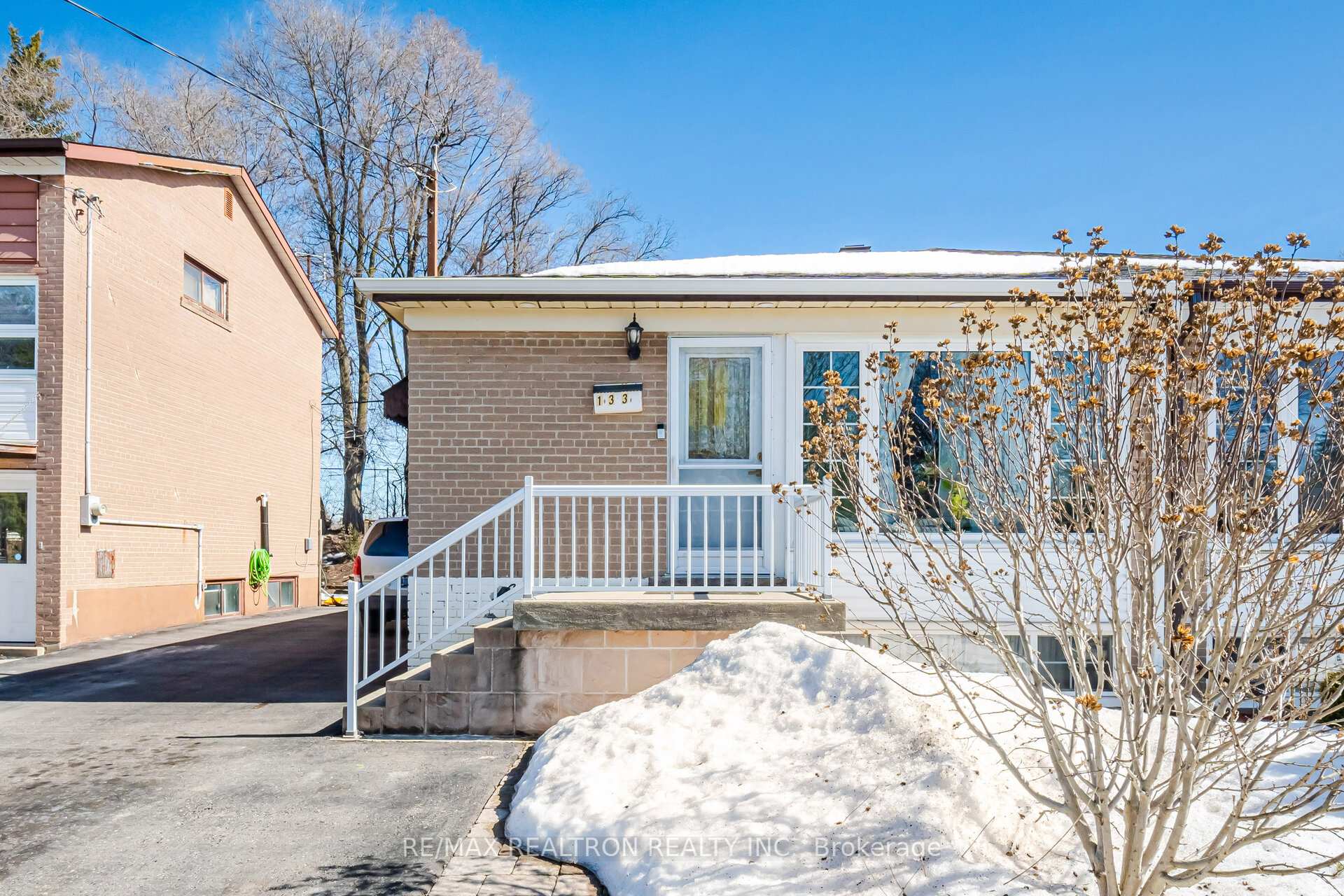 133 Overture Road, Toronto, ON M1E 2W5