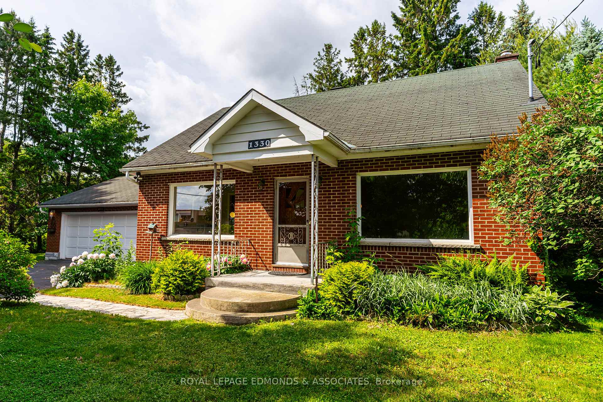 Laurentian Valley Real Estate MLS® Listings & Houses For Sale