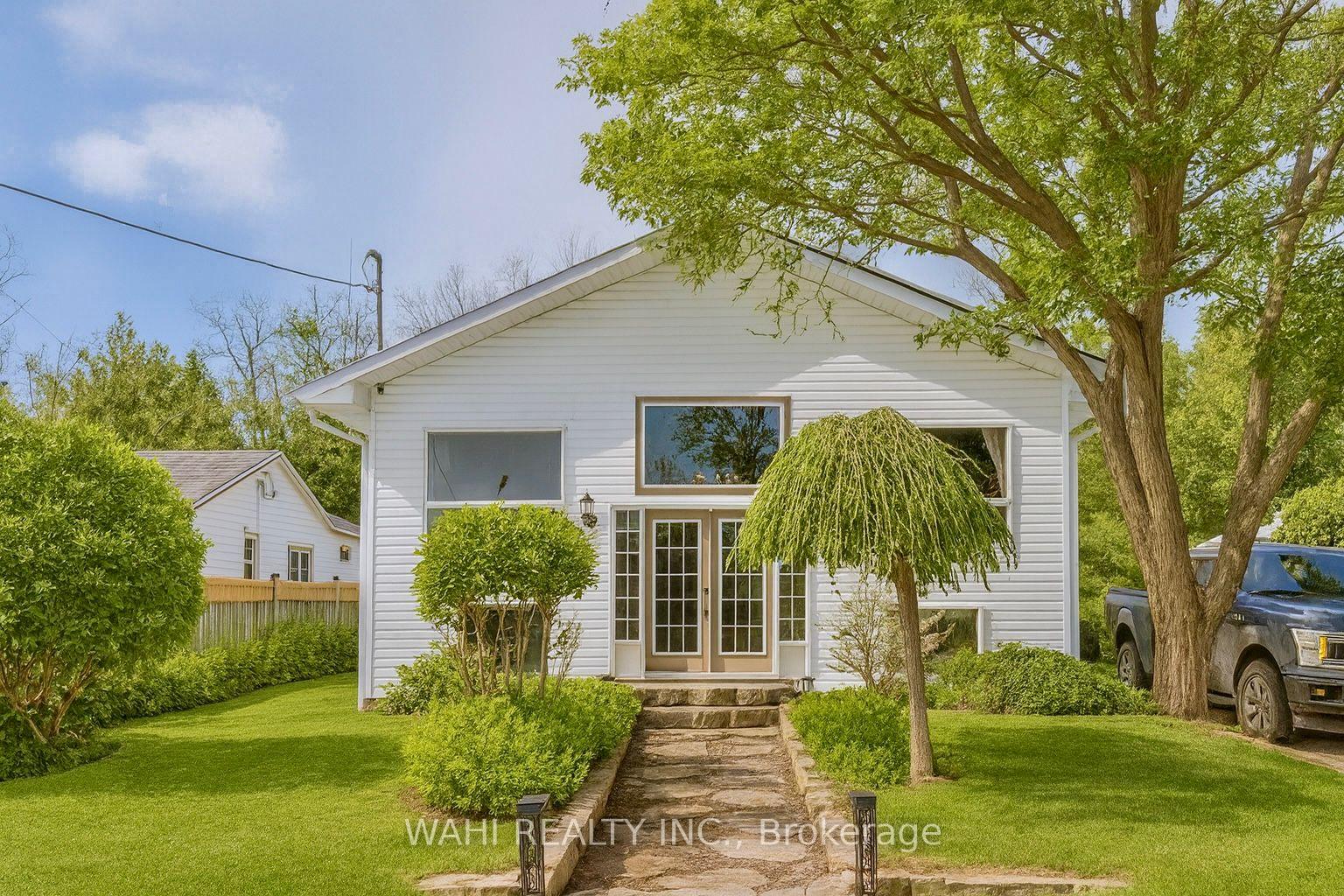 1336 Maple Road, Innisfil, ON L0L 1C0