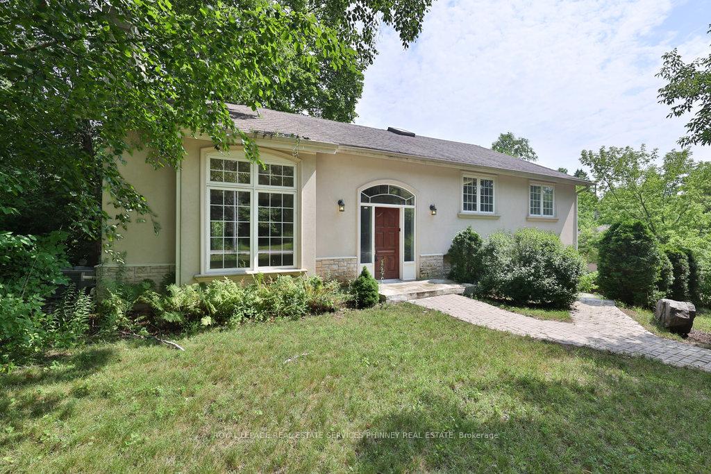 1340 Contour Drive, Mississauga, ON L5H 1B2