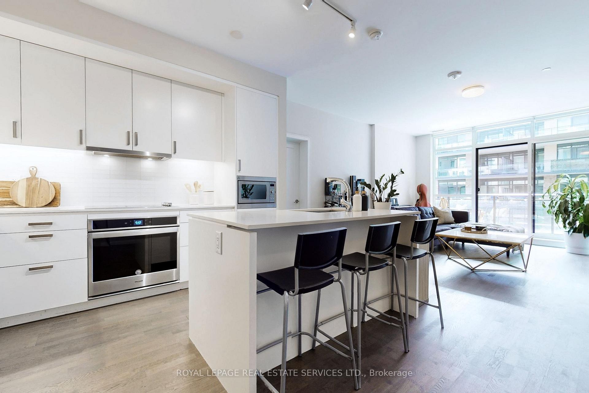 135 - 1575 Lakeshore Road W, Mississauga, ON L5J 0B1