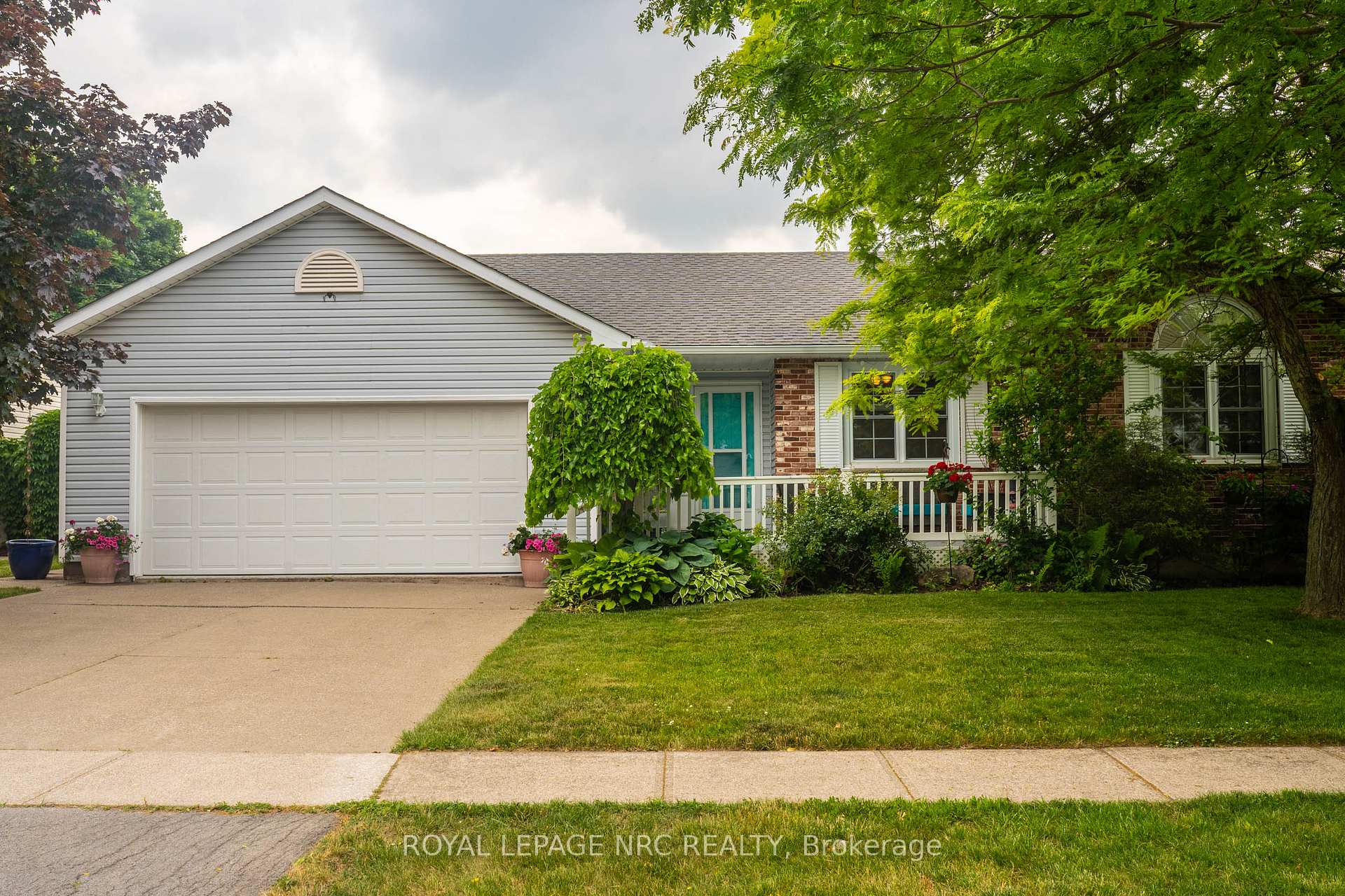 135 Green Pointe Drive, Welland, ON L3C 6Y6