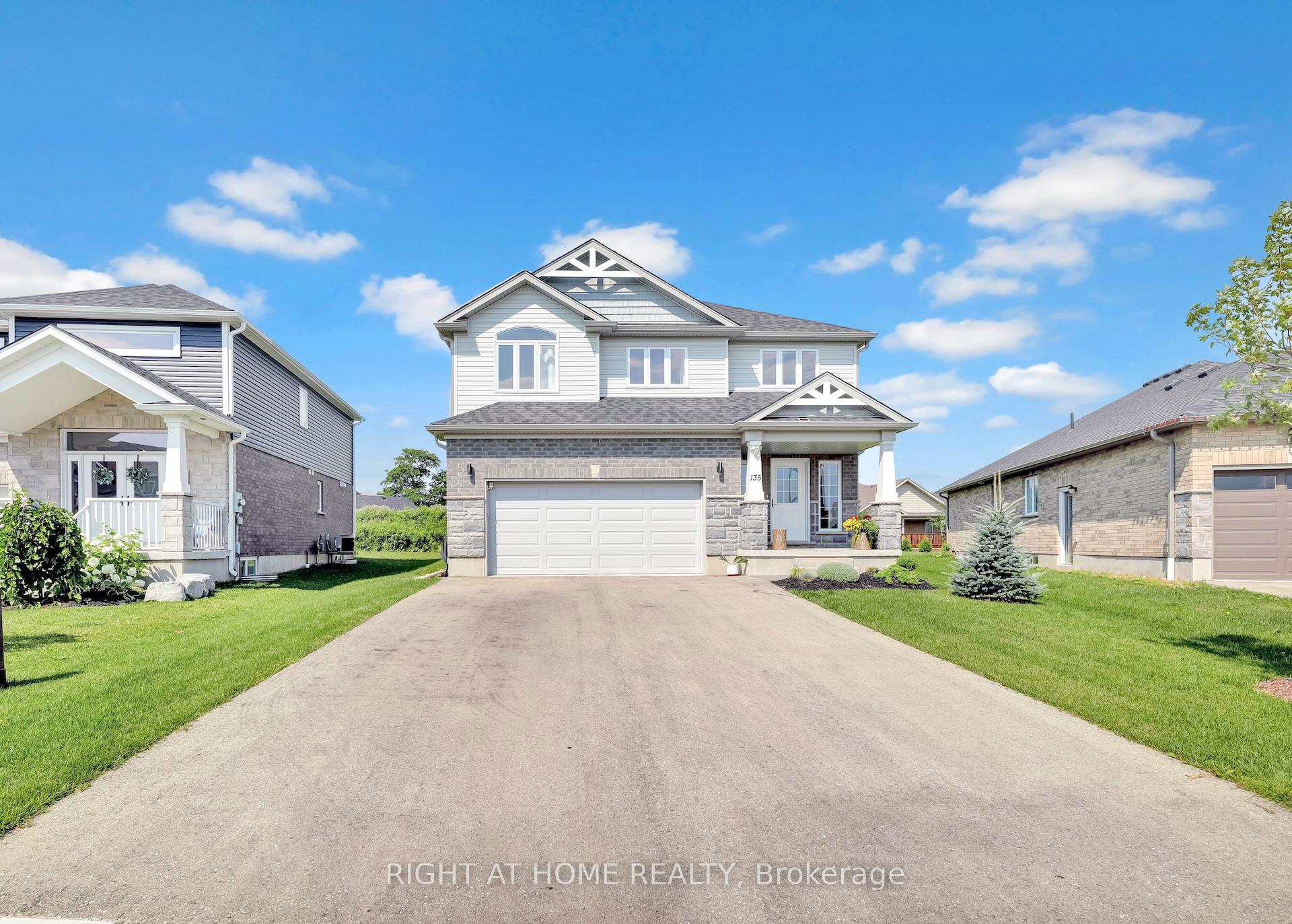 135 Stephenson Way, Minto, ON N0G 2P0