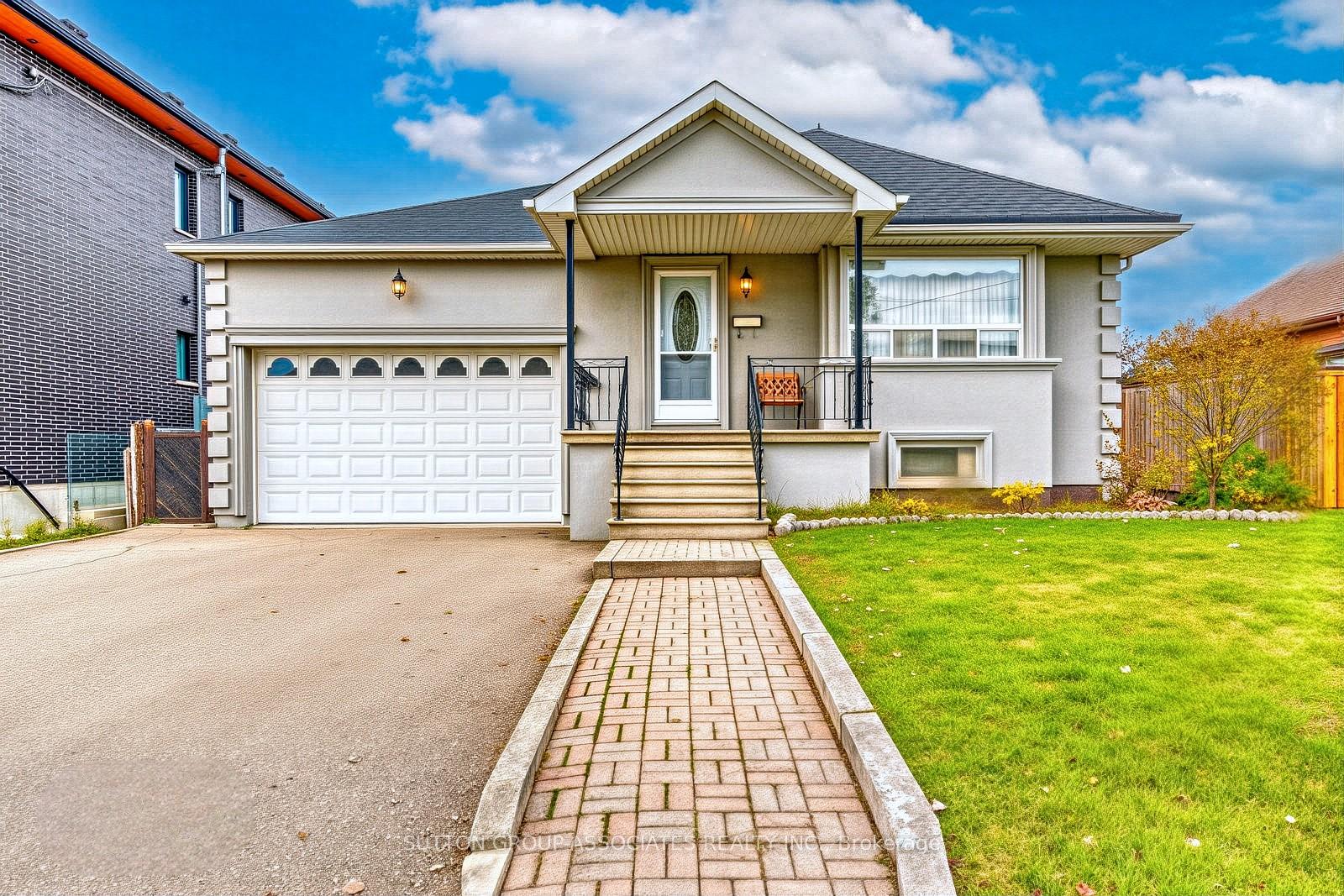 136 Anthony Road, Toronto, ON M3K 1B6