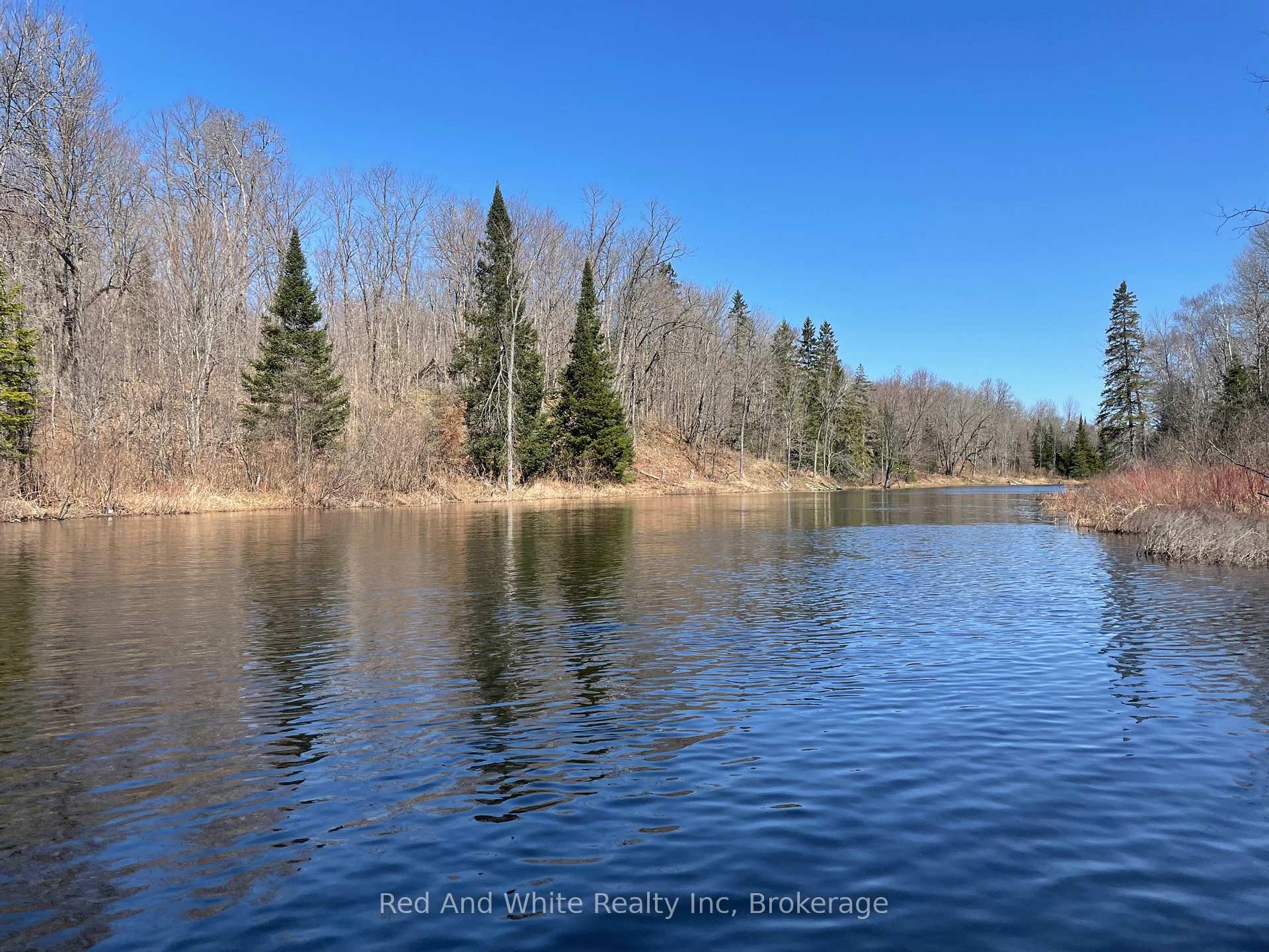 136 B Maple Island Road, Whitestone, ON P0A 1G0