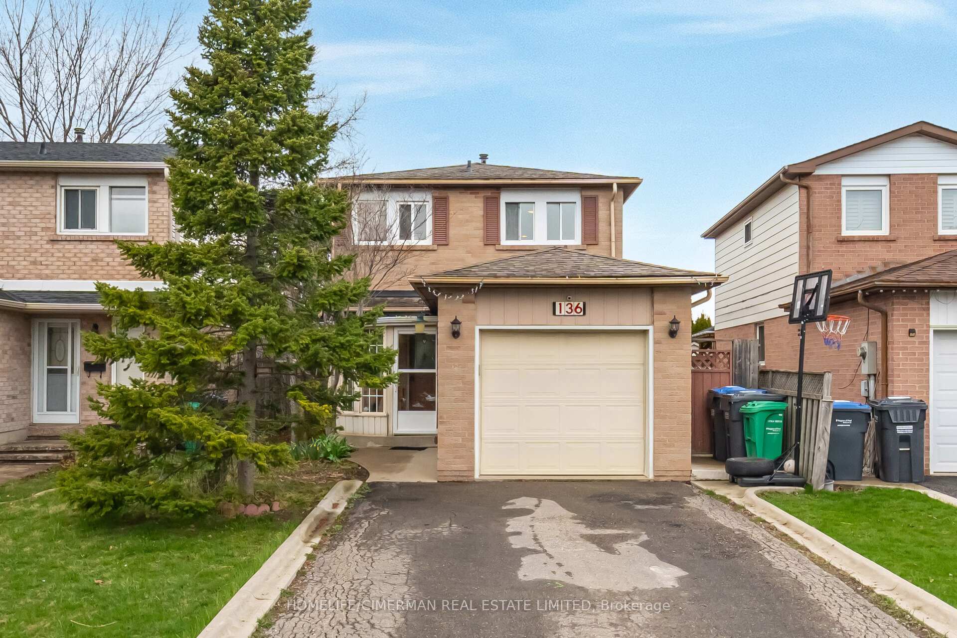 136 Martindale Crescent, Brampton, ON L6X 2V2