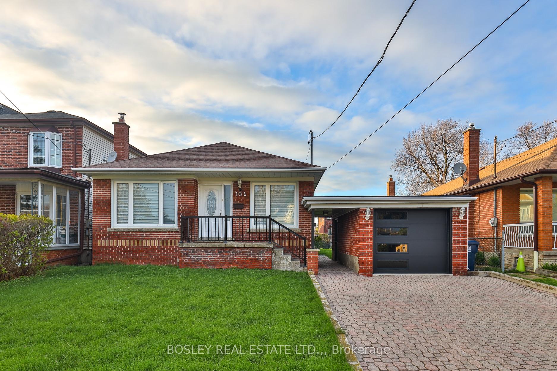 136 Regina Avenue, Toronto, ON M6A 1R7
