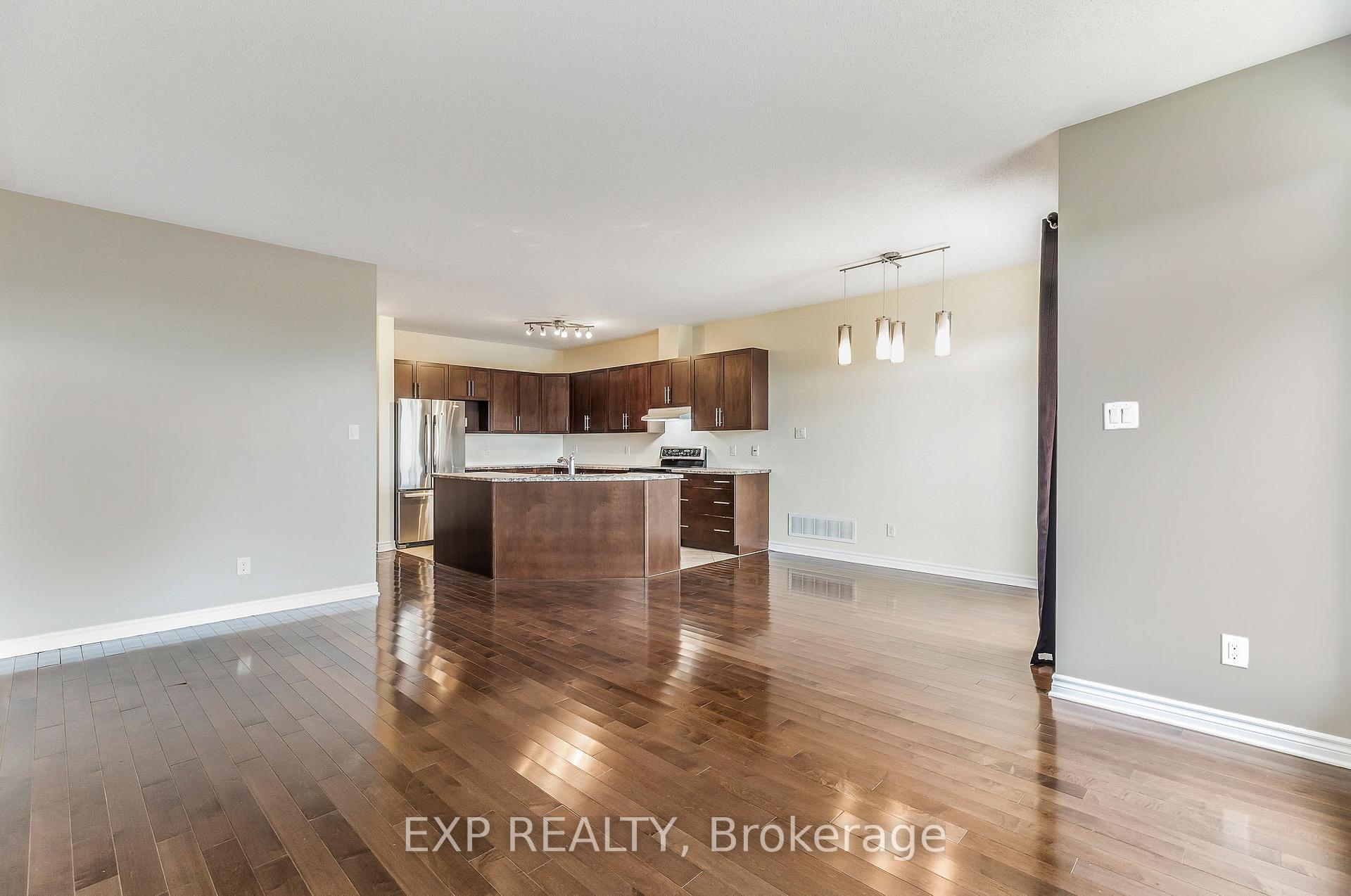 136 WHISPERING WINDS Way, Orleans - Convent Glen and Area, ON K1W 0B7