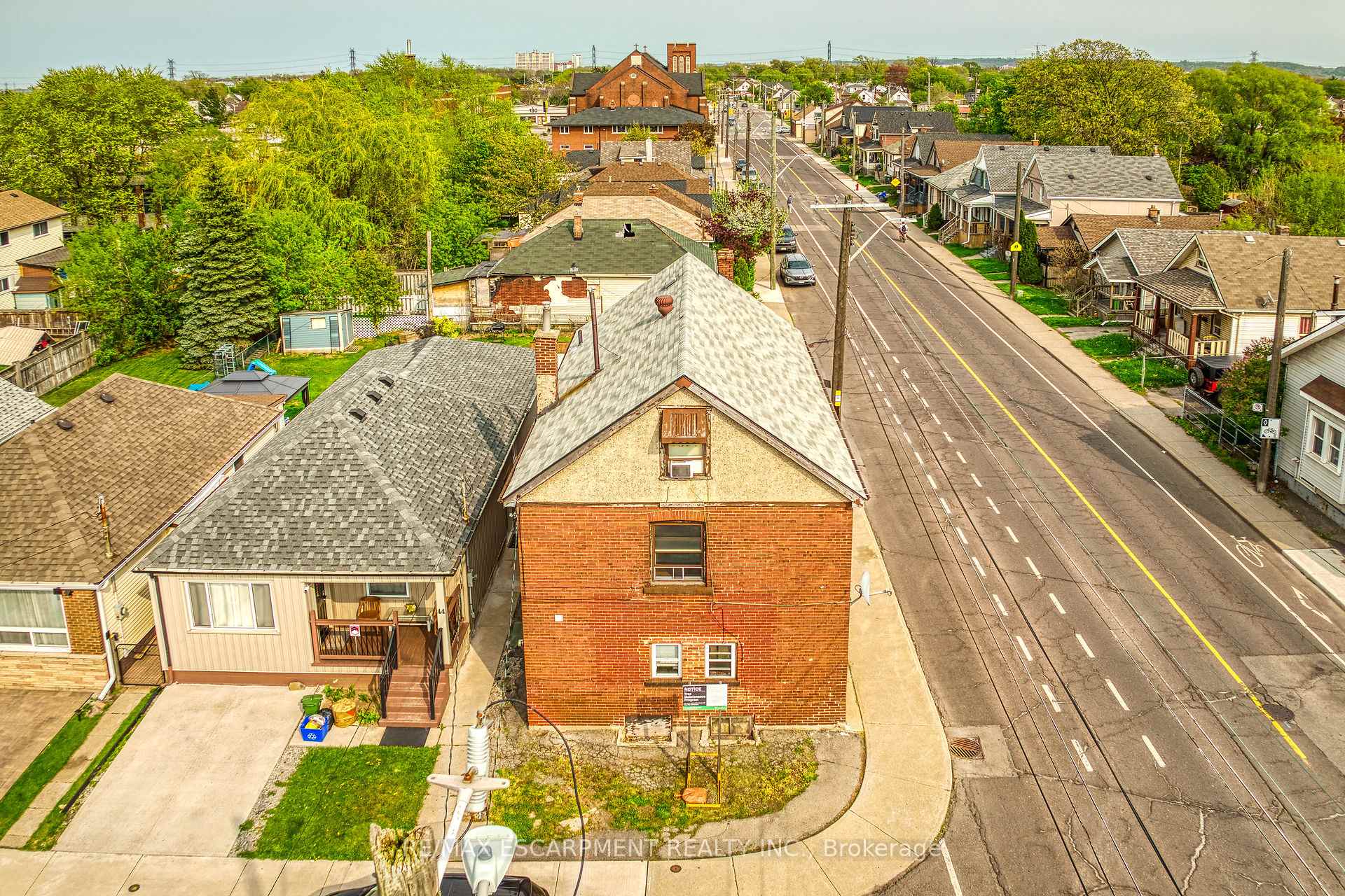 1367 Cannon Street E, Hamilton, ON L8H 1W2