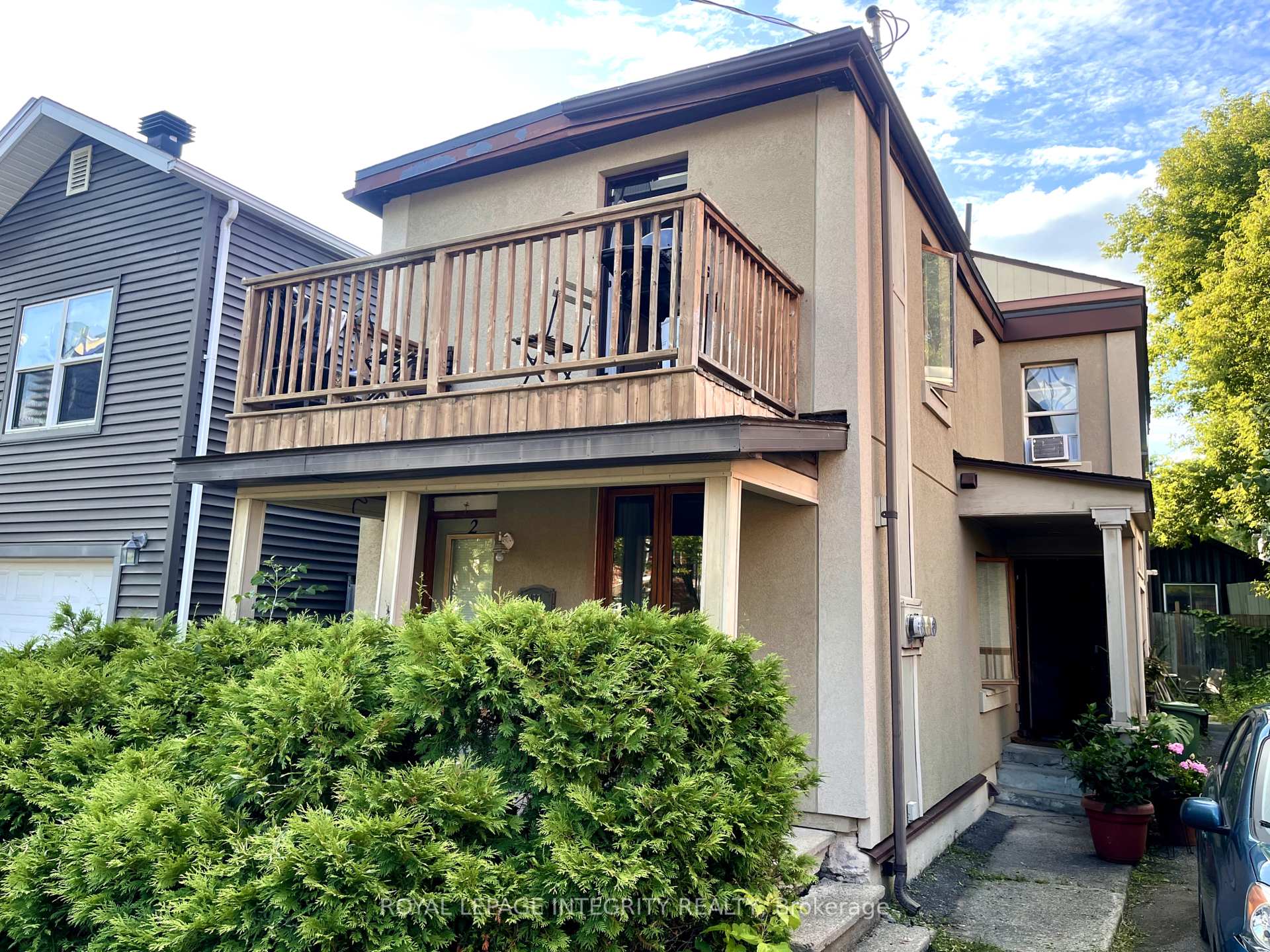 1 - 137 Elm Street, West Centre Town, ON K1R 6N4