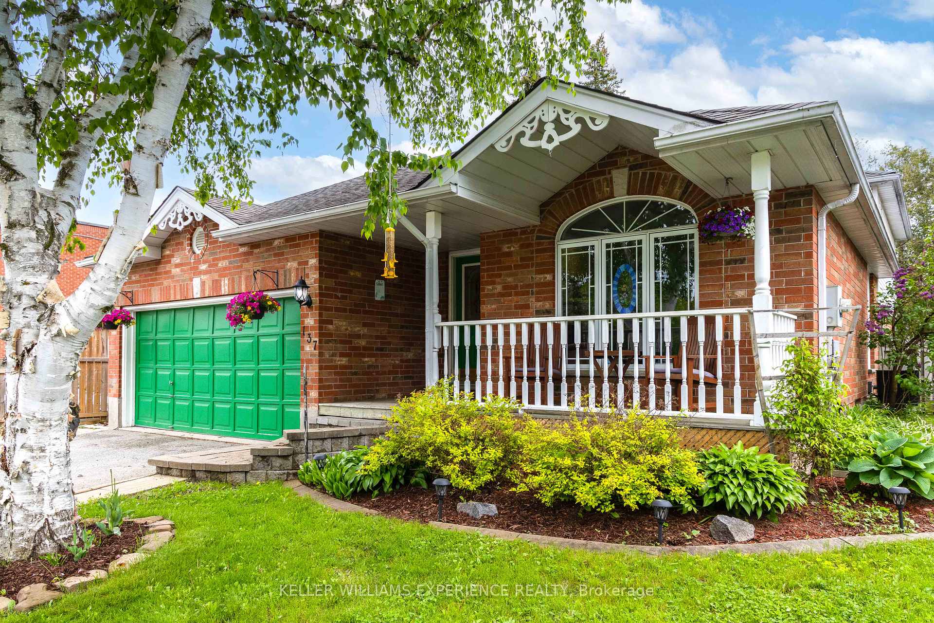 137 Queen Street, New Tecumseth, ON L9R 1K4