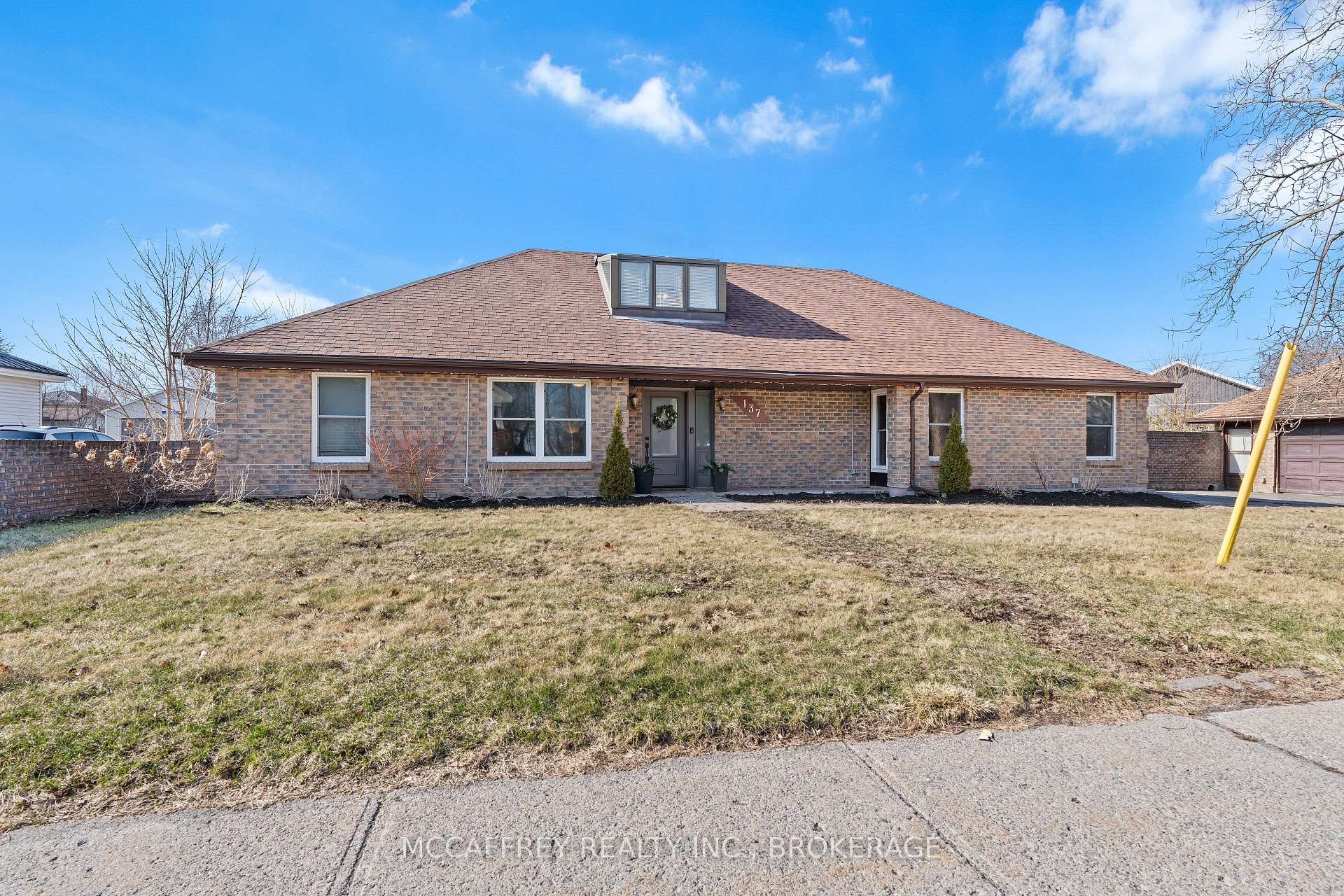 137 Thomas Street, Greater Napanee, ON K7R 2H4