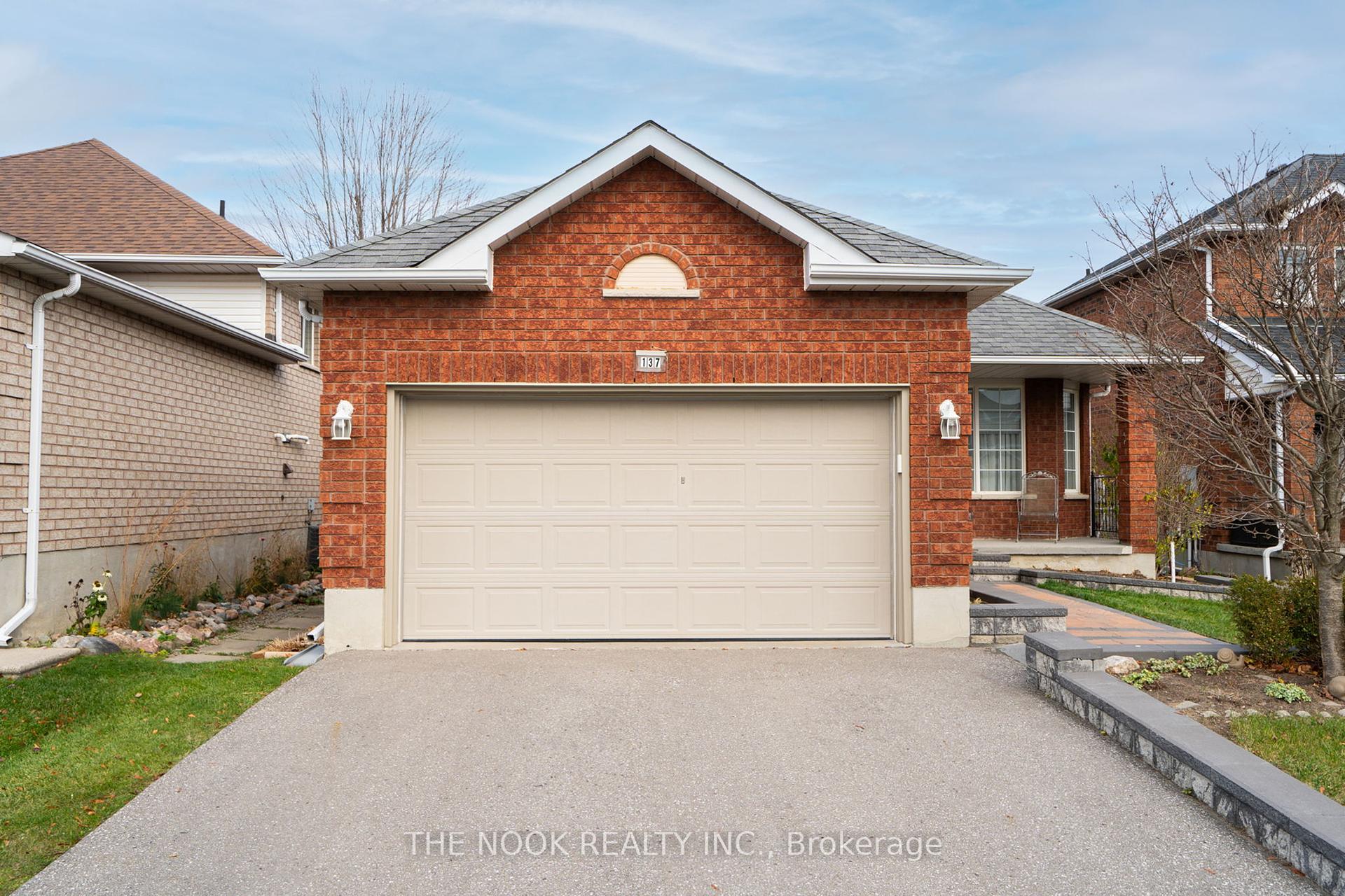 137 West Side Drive, Clarington, ON L1C 5A2