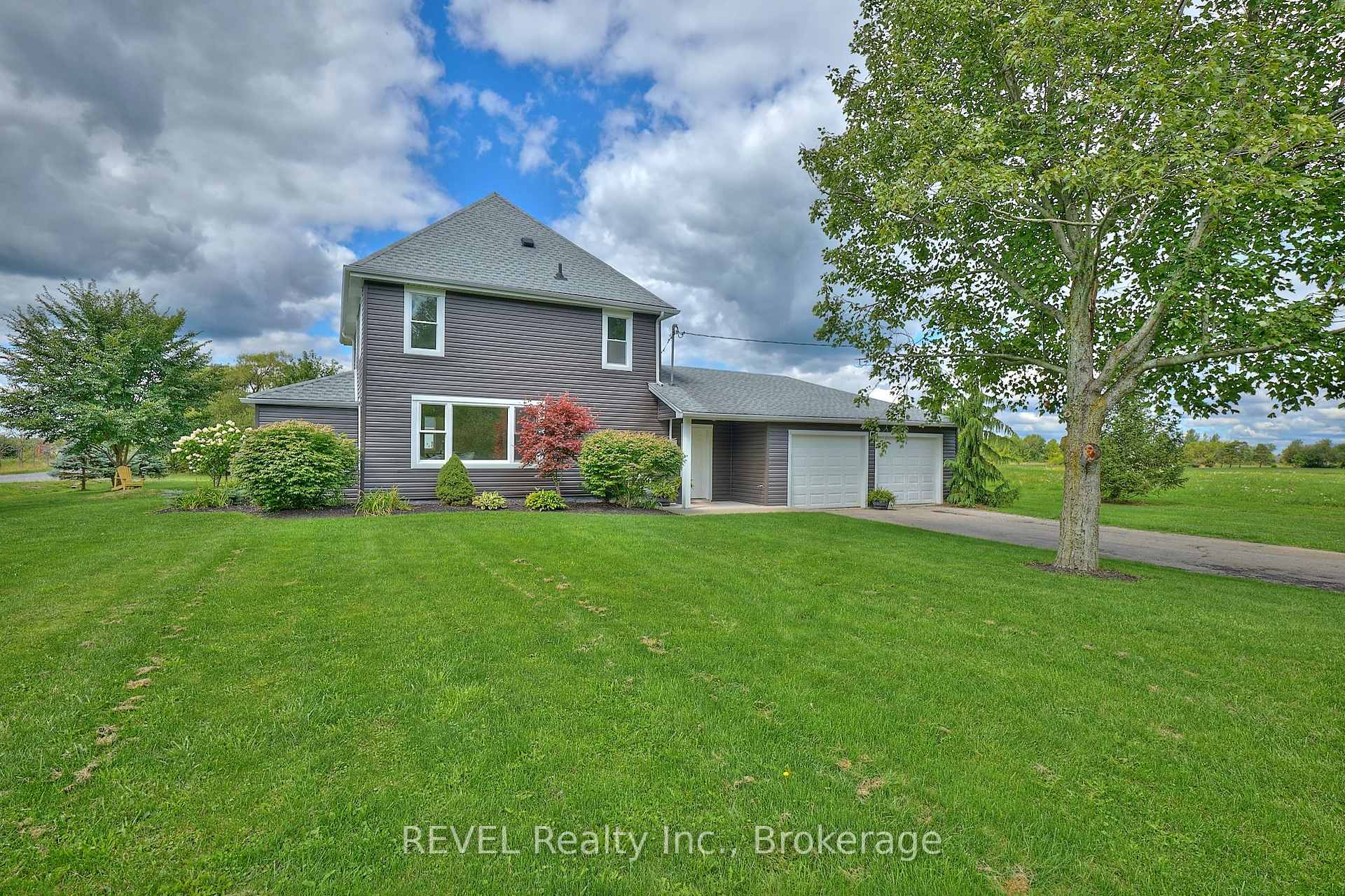 13717 Ort Road, Niagara Falls, ON L2E 6S6