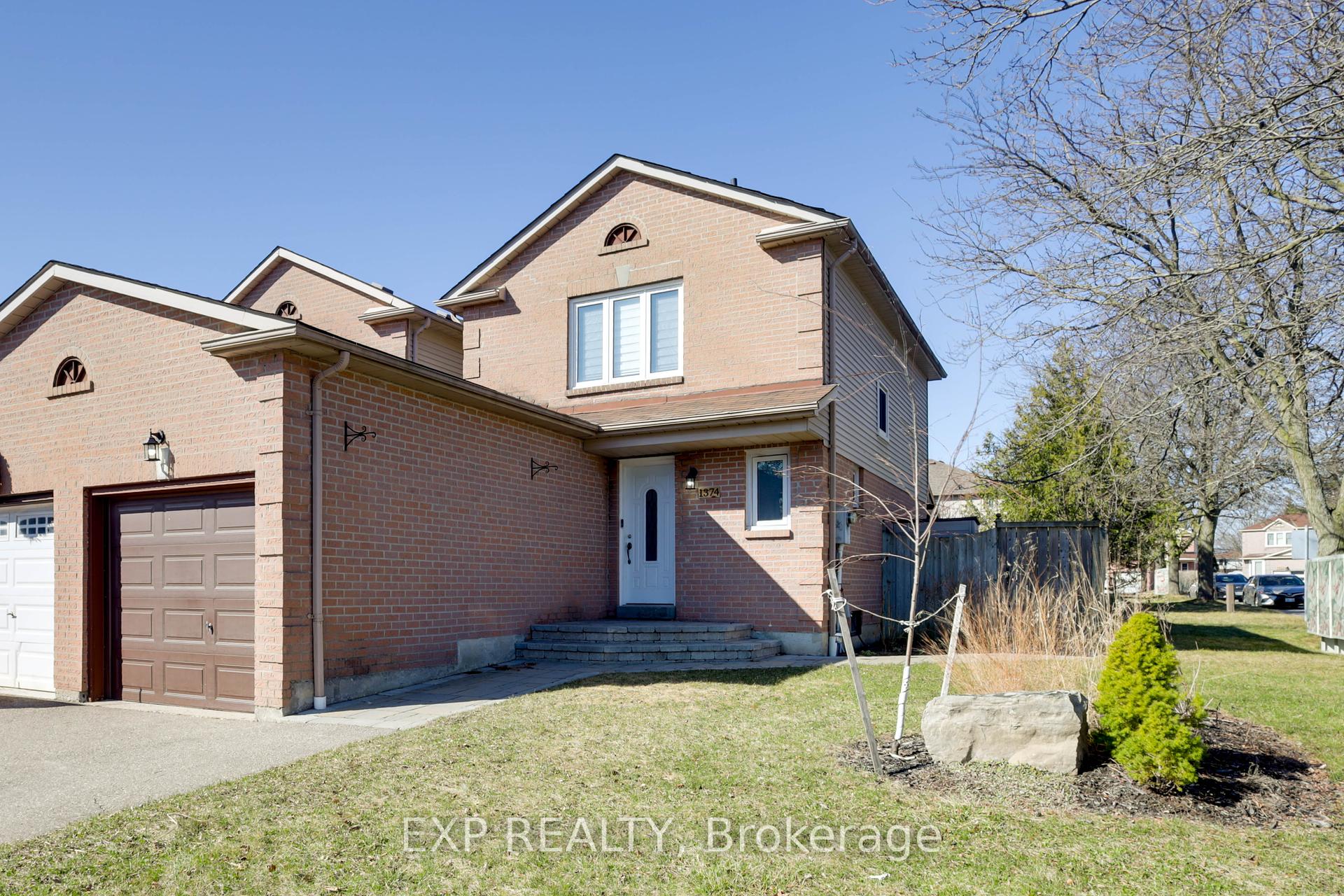 1374 Anton Square, Pickering, ON L1V 5T3