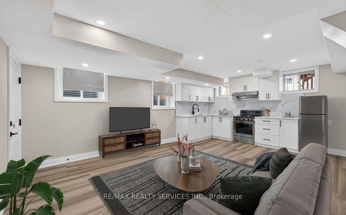 1378 Broderick Street, Innisfil, ON L9S 0P5