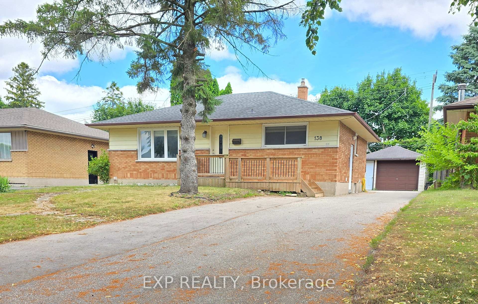 138 MARK Street, London East, ON N5V 2G9