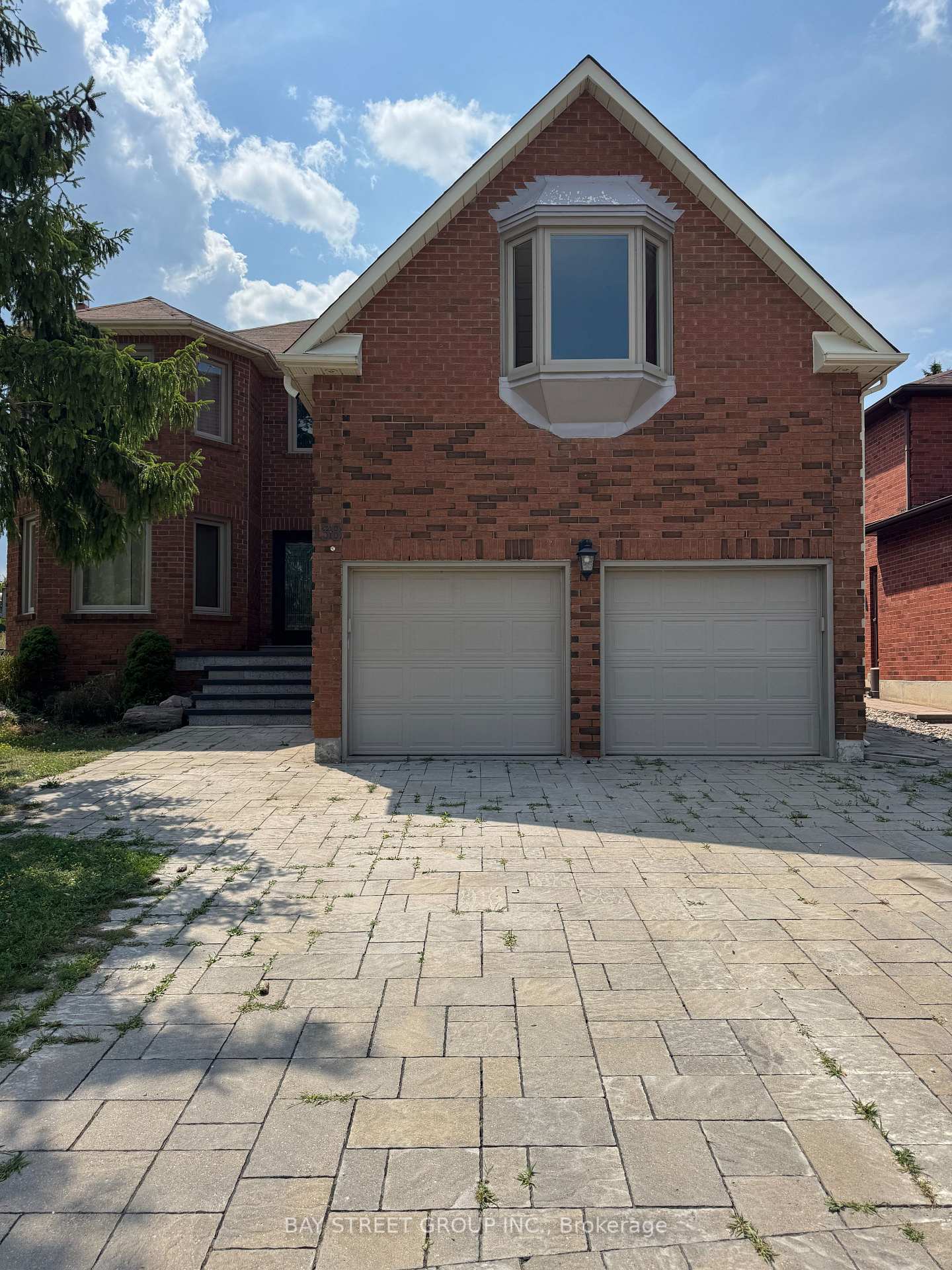 138 Valleymede Drive, Richmond Hill, ON L4B 1T2