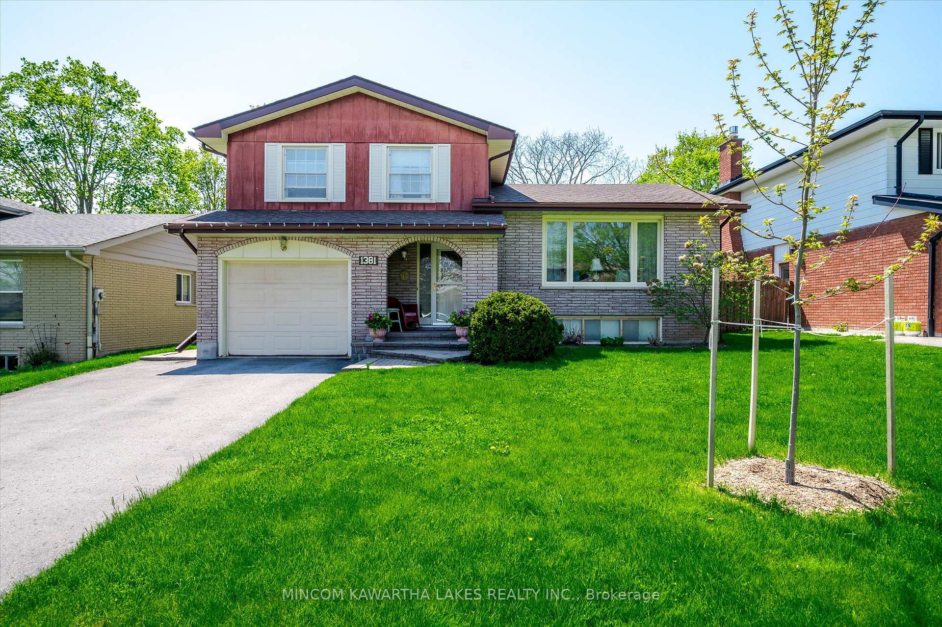 1381 Heather Lane, Peterborough West, ON K9J 7N1