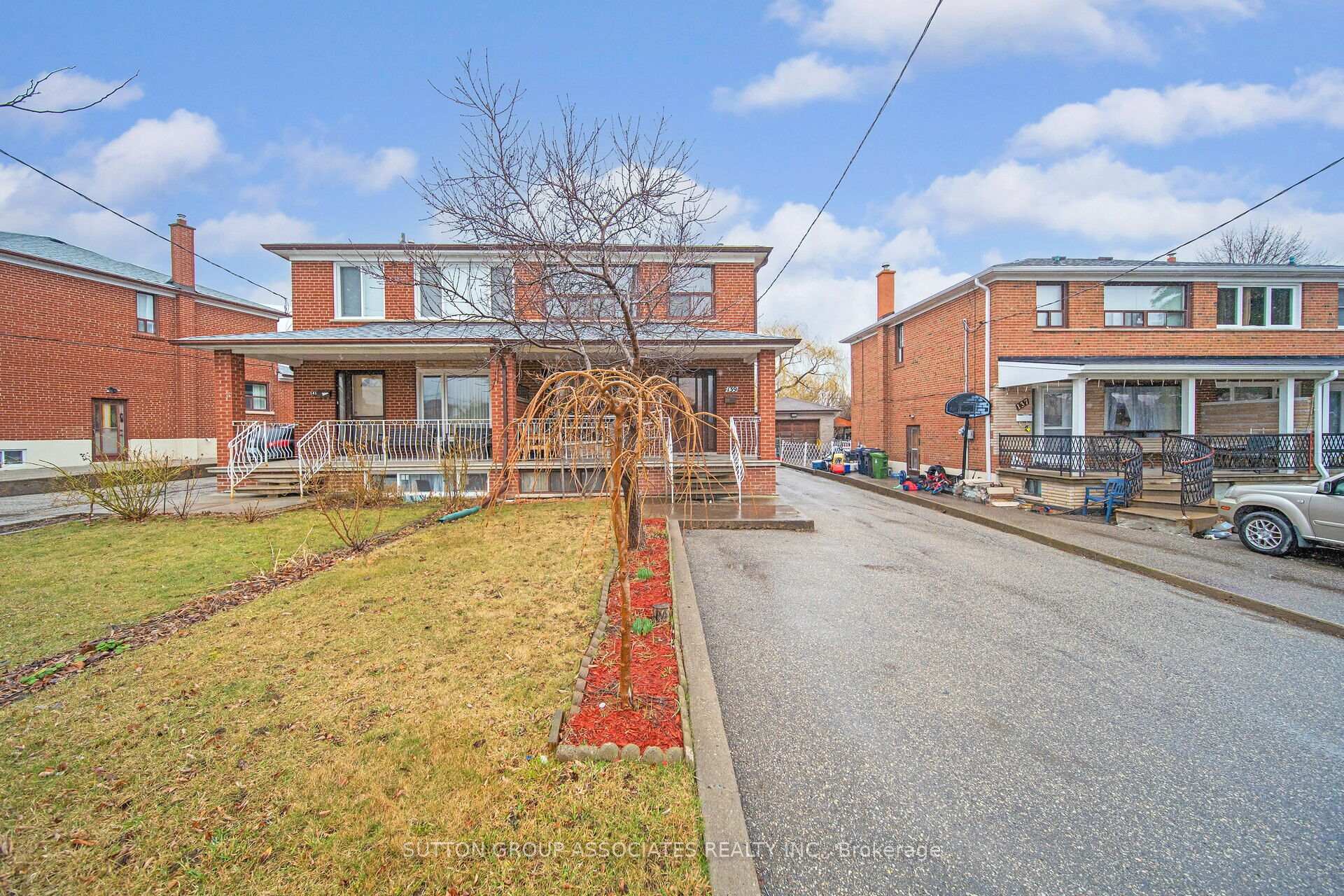 139 Giltspur Drive, Toronto, ON M3L 1M4