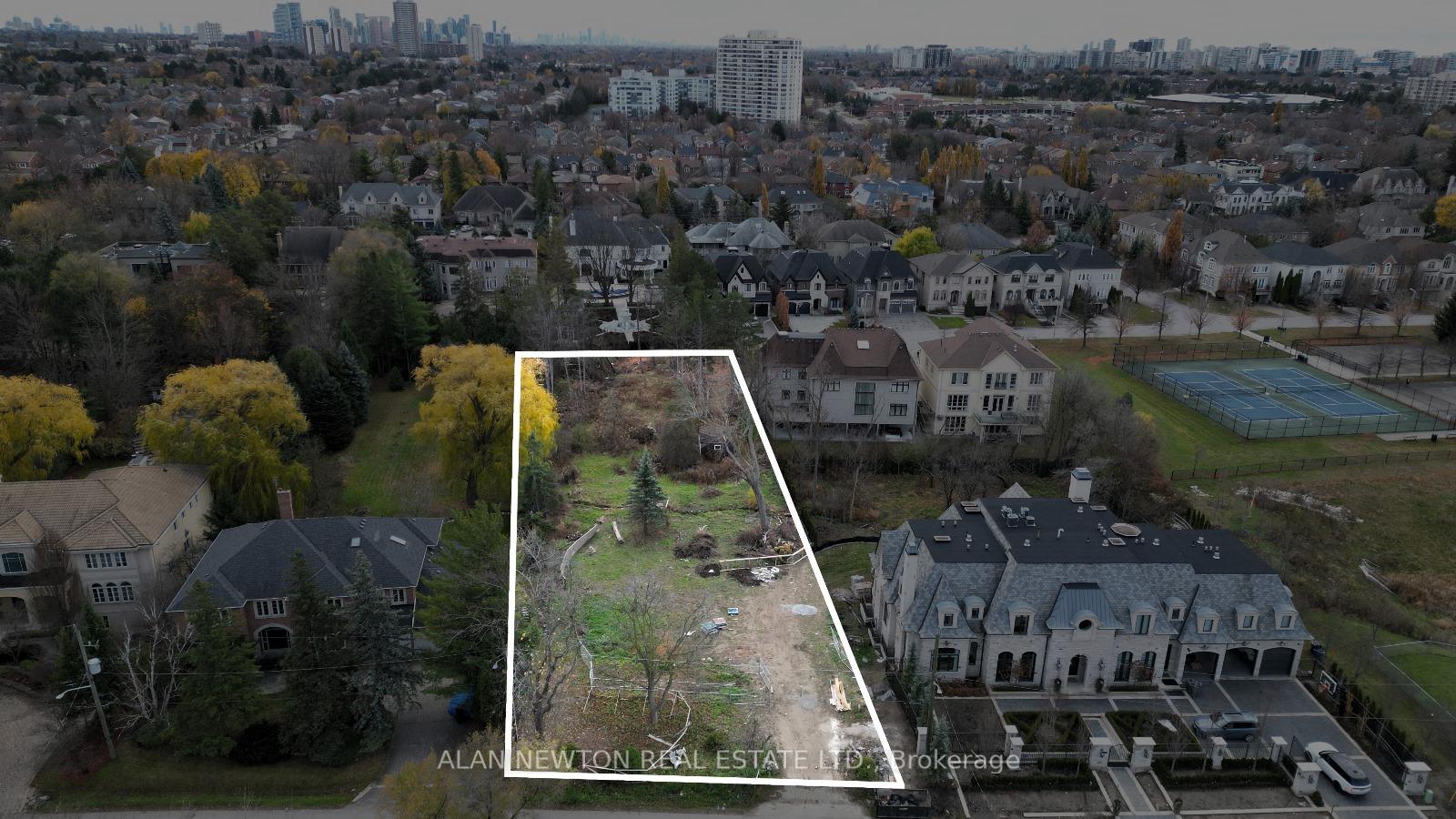 139 Thornridge Drive, Vaughan, ON L4J 1E4