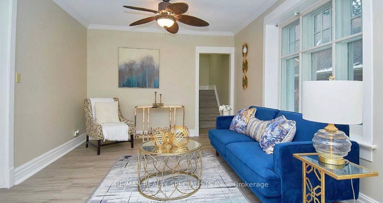 1395 Lorne Park Road, Mississauga, ON L5H 3B2