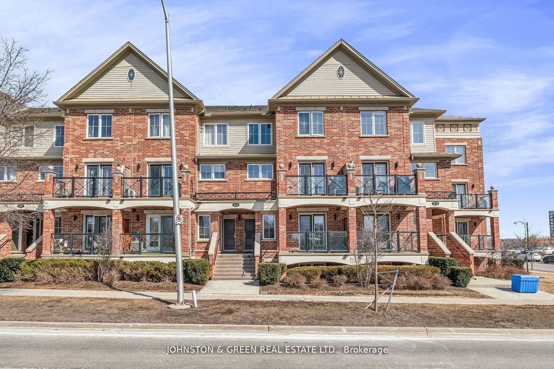 14 - 2551 Sixth Line, Oakville, ON L6H 0H7